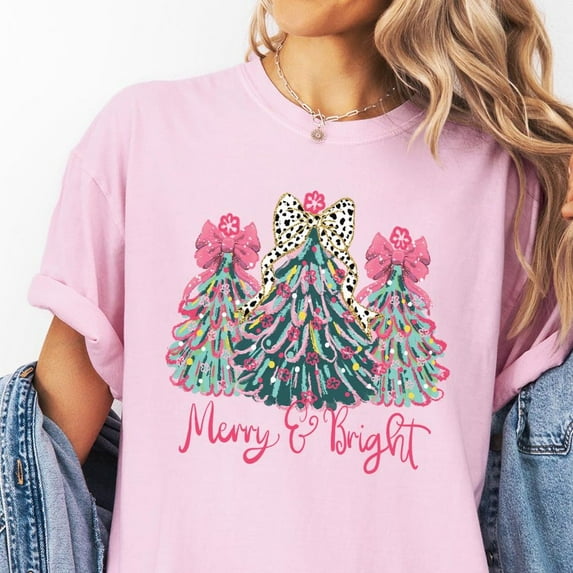 DOVU Chris.Tmas Shirt Merry & Bright Xmas Tree Tee Pink Holiday Festive ...