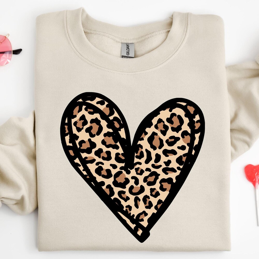 DOVU Leo.Pard Heart Sweater, Heart Sweater, Love Sweater, Leo.Pard ...
