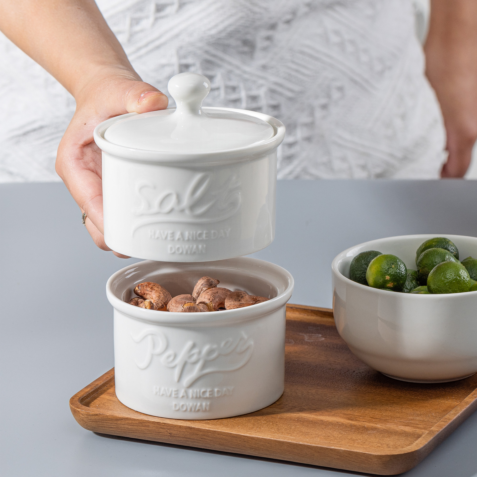 MAIA Ceramic Salt and Pepper Shakers Set Salt Container 18 oz Spice Jar ...