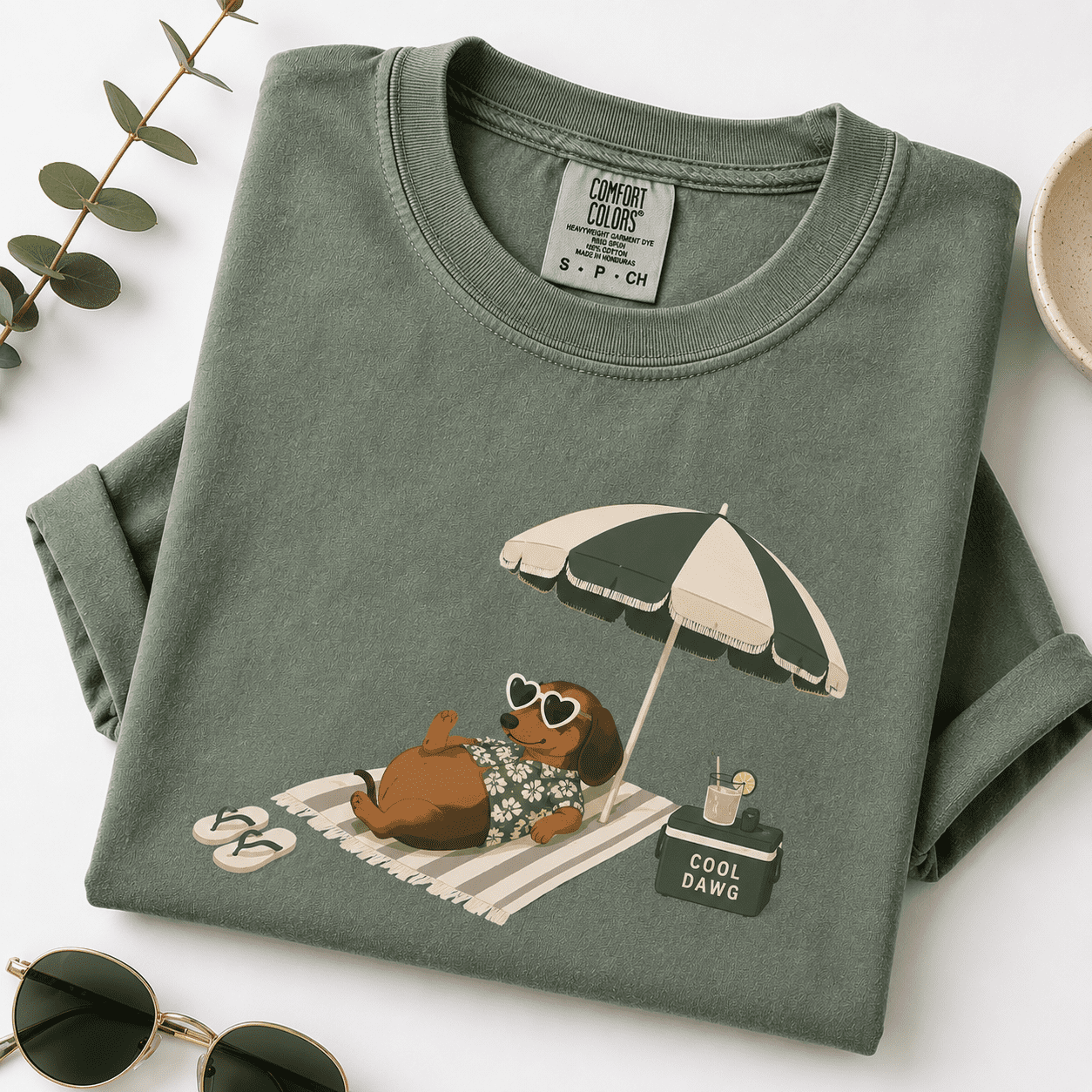 Dachshund Mom Comfort Colors Shirt, Cool Dawg Beach Vacation Tee, Cute ...