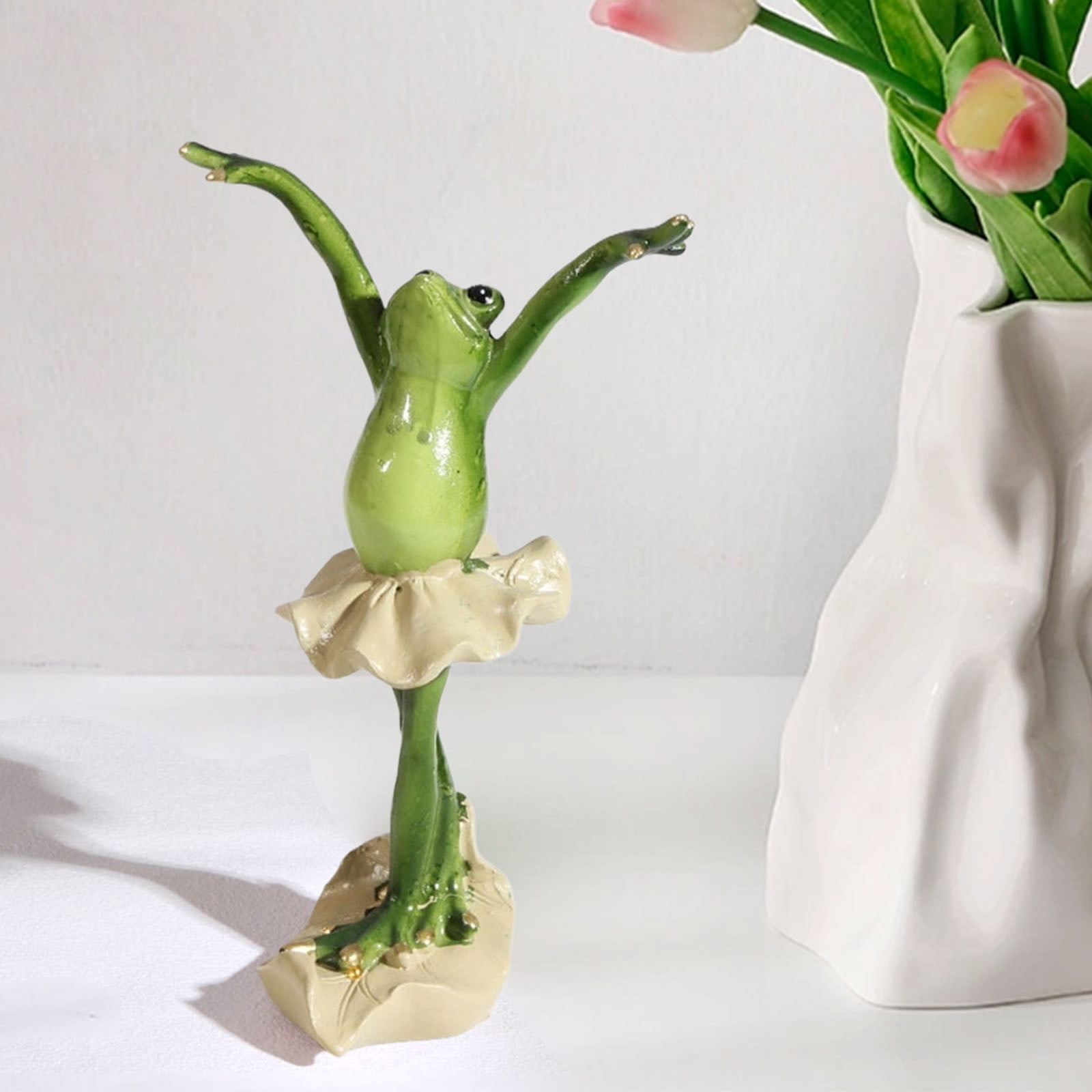 Dadatutu Miniature Frog Garden Statue, Ballet Dancing Frog Trinket for ...