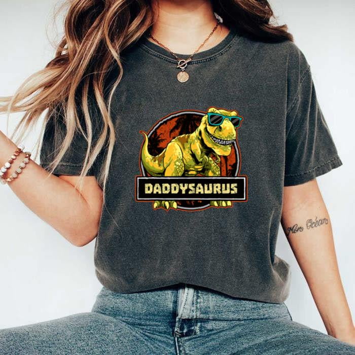 Daddysaurus T Rex Dinosaur Daddy Saurus COMFORT COLOR T-SHIRT, for men & women, up to size 4XL ...