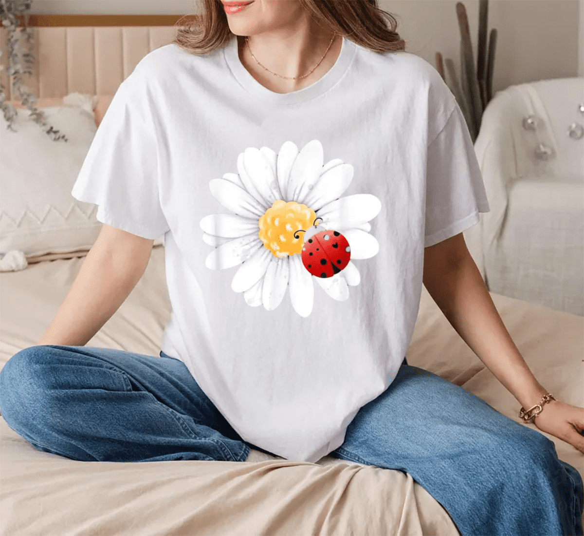 Daisy Ladybug Insect Flower Nature Spring Art Unisex T-Shirt, up to ...