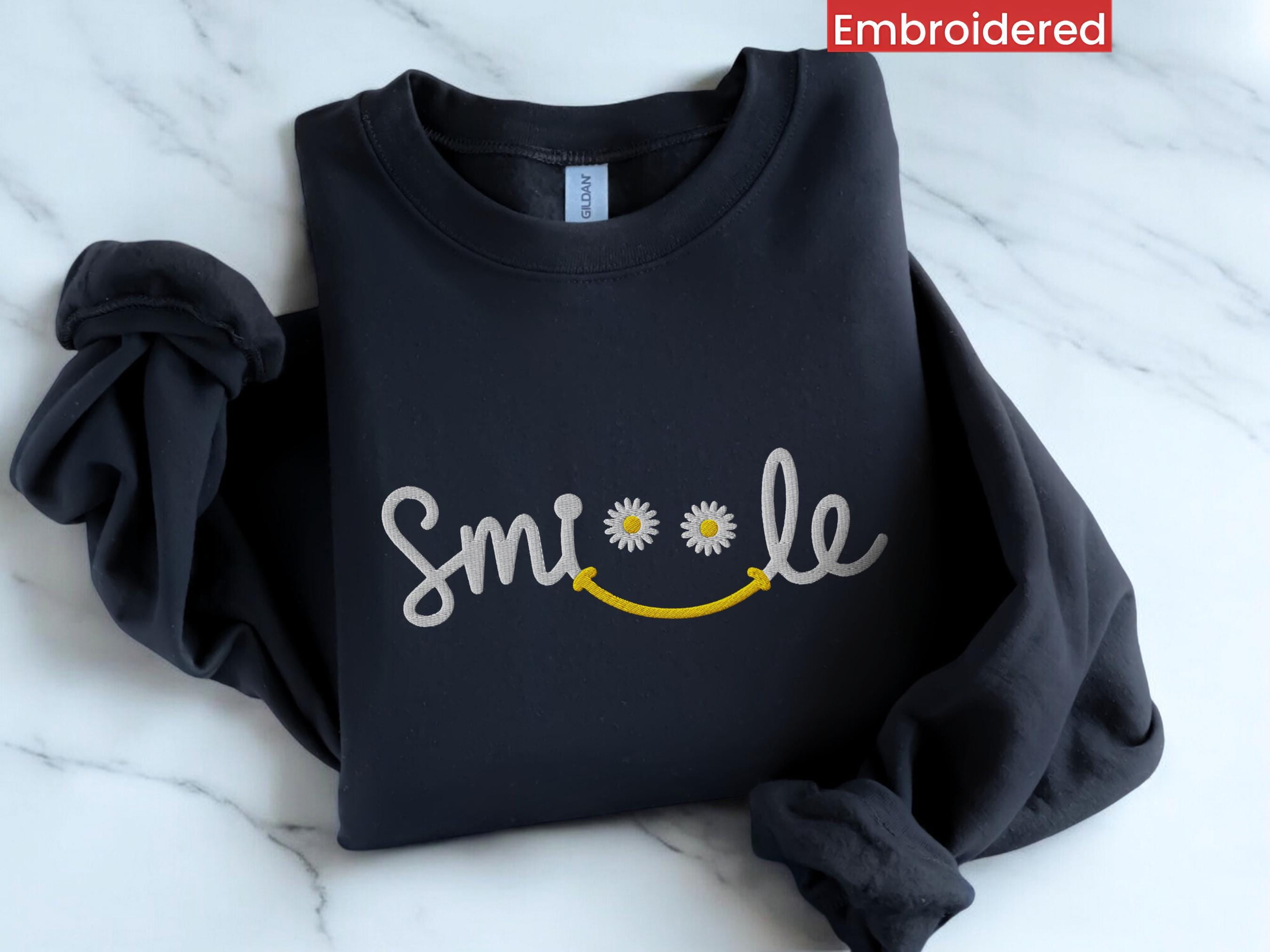 Daisy Smile Embroidered Sweatshirt, Cute Smiley Face Pullover, Cozy ...