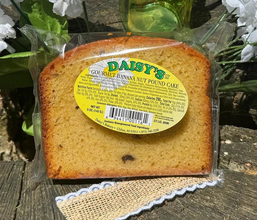 Daisy's Gourmet Banana Nut Pound Cake 5 ounces (Pack of 12) - Walmart.com