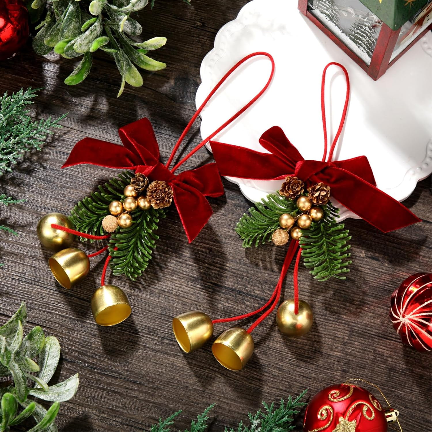 Dalrosia 2PCS Christmas Wreath Bows with Jingle Bells and Pinecone ...