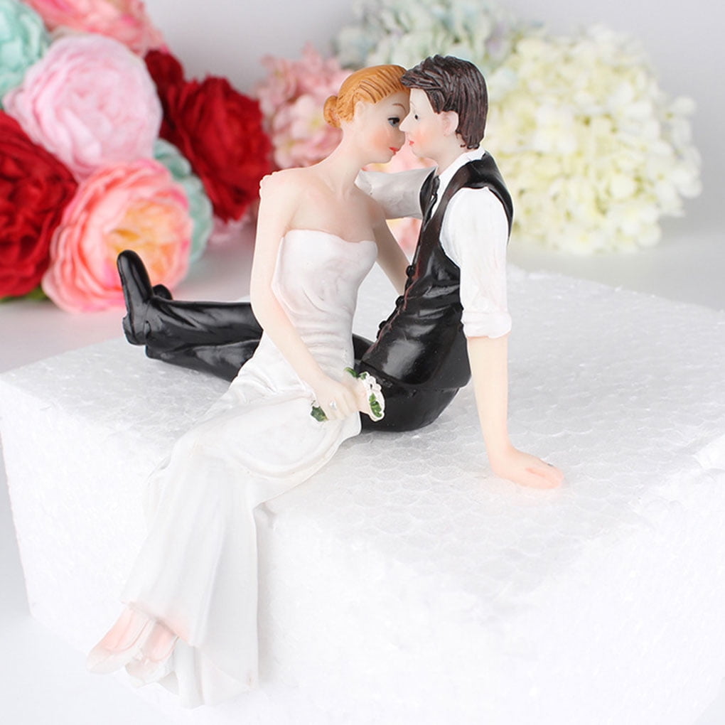 Dalx Resin Bride And Groom Figurine Romantic Cake Topper Resin Craft ...