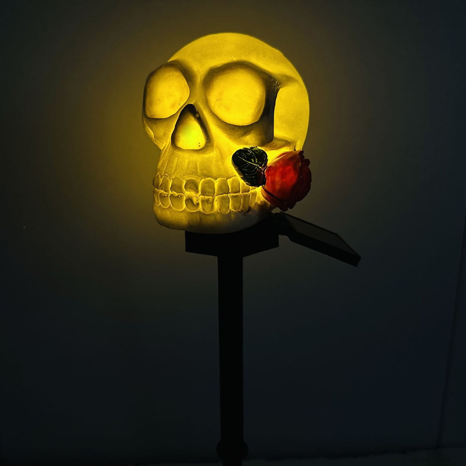 Danhjin Halloween Yard Decorations, Solar Skull Headlamp with ...