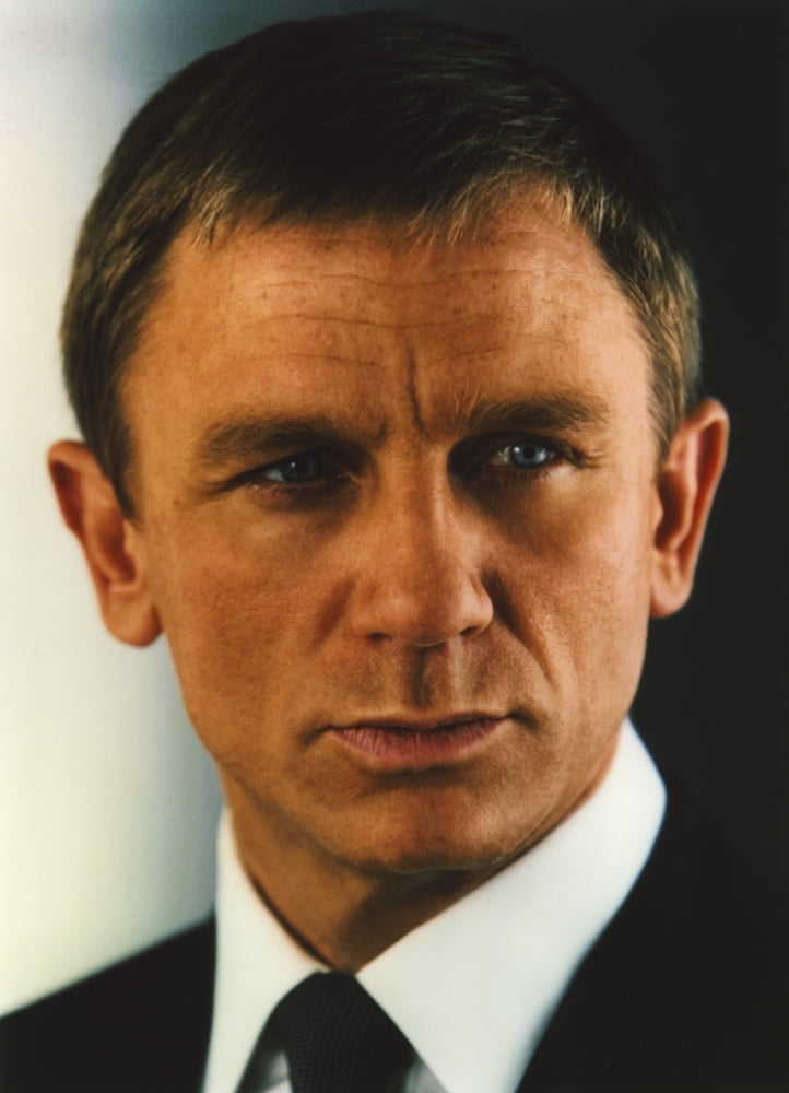 Daniel Craig Portrait in Black Tuxedo Photo Print (24 x 30) - Walmart.com