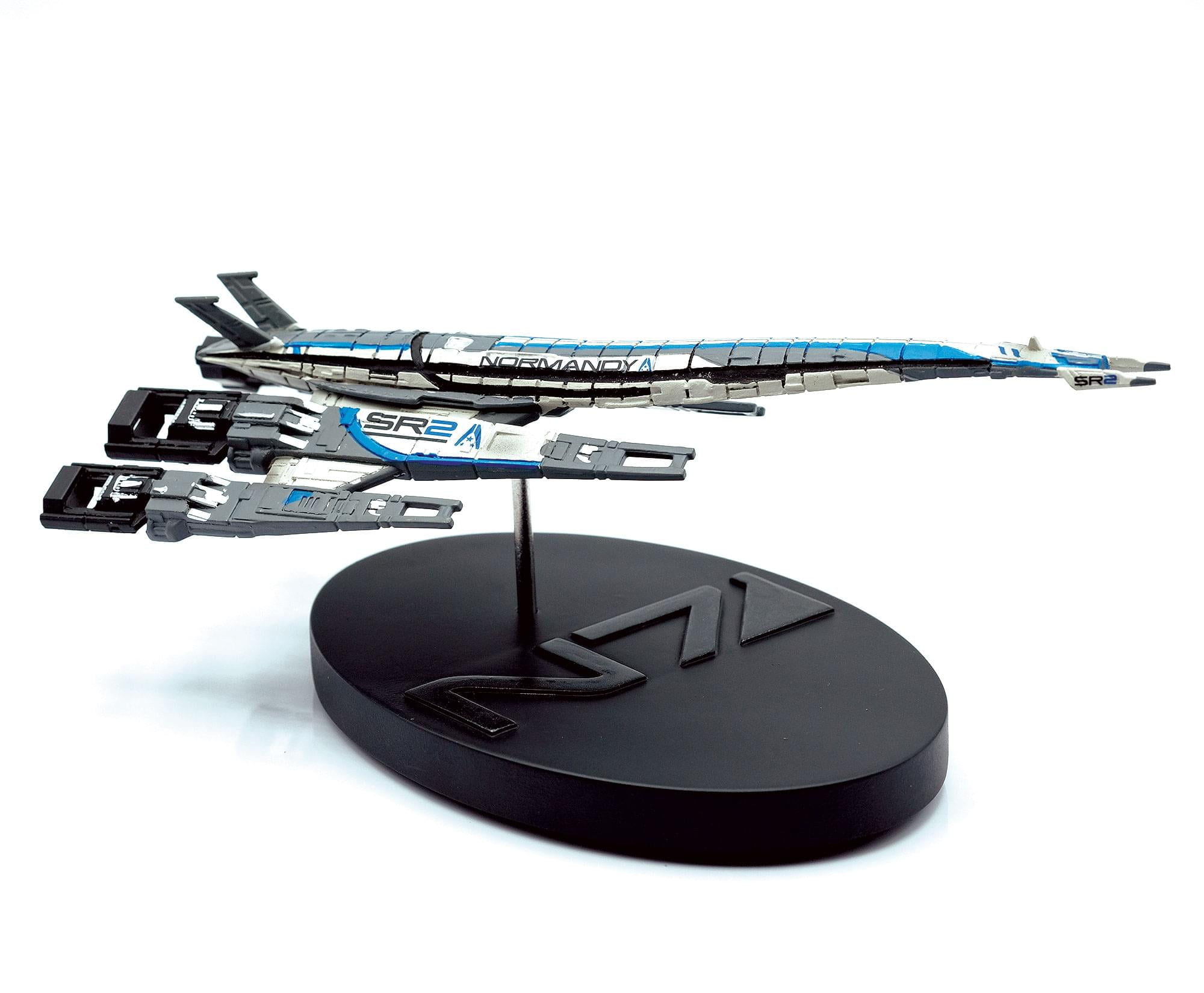 Mass Effect: Normandy SR2 (Remastered Version) Ship Replica - Walmart.com