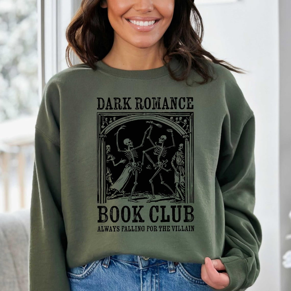 Dark Romance Book Club Sweatshirt: Oversized Reader Shirt Sweatshirt ...
