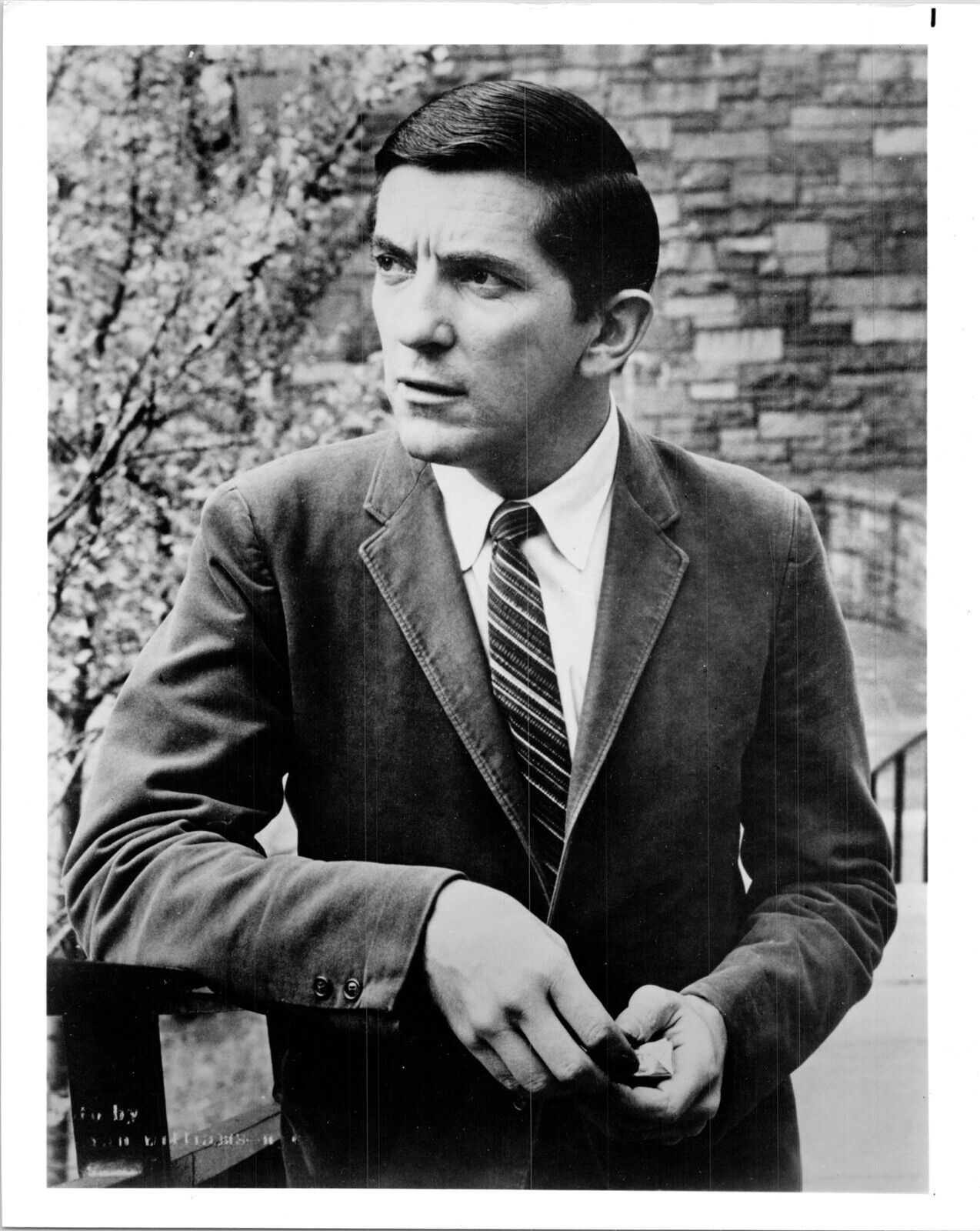 Dark Shadows star Jonathan Frid as Barnabus Collins 8x10 inch photo ...