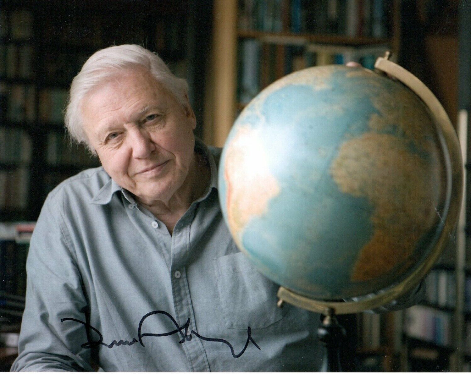 David Attenborough HAND Signed 10x8' Photo Poster paintinggraph Naturalist Broadcaster Autograph ...