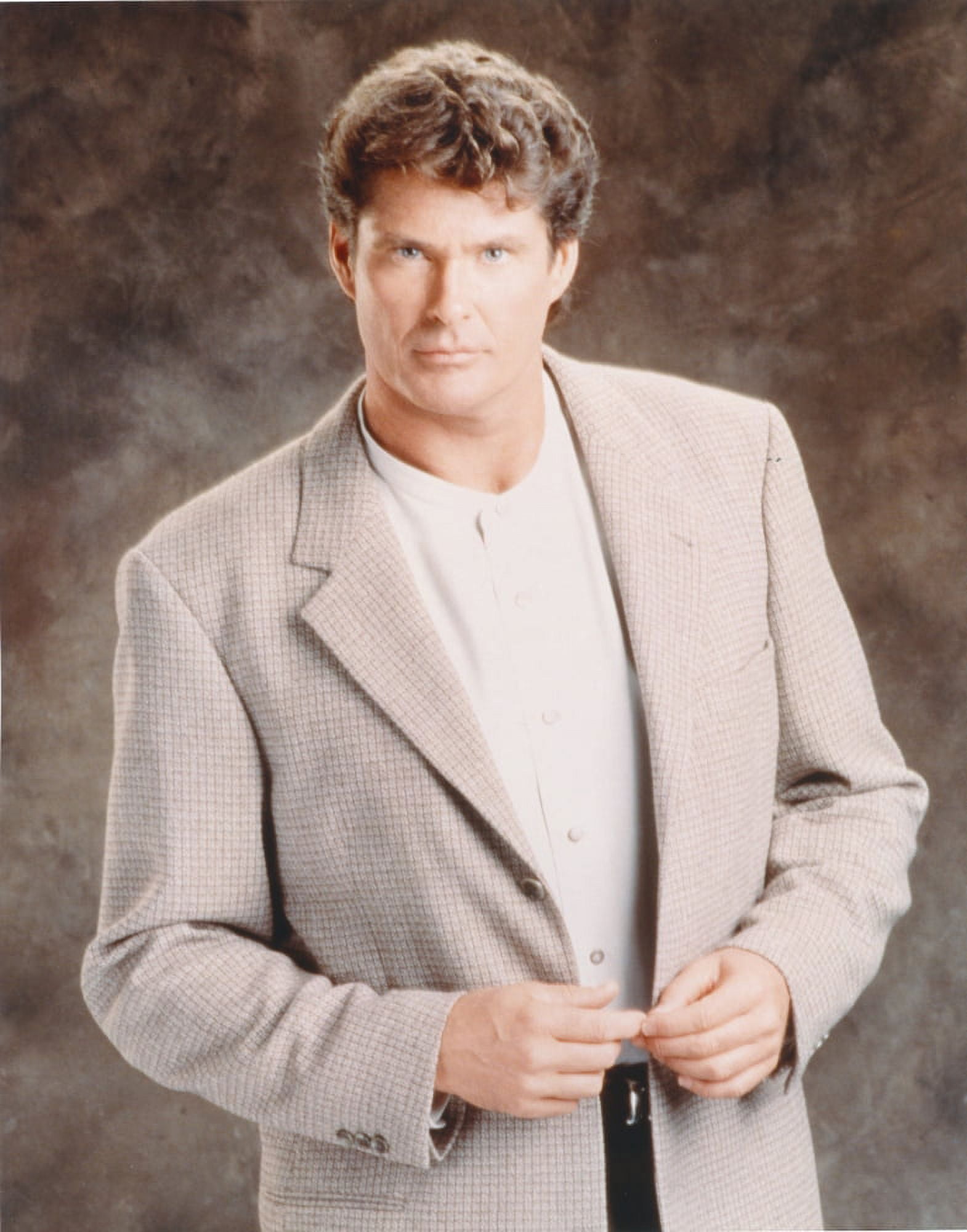 David Hasselhoff Posed in a Suit Photo Print (24 x 30) - Walmart.com