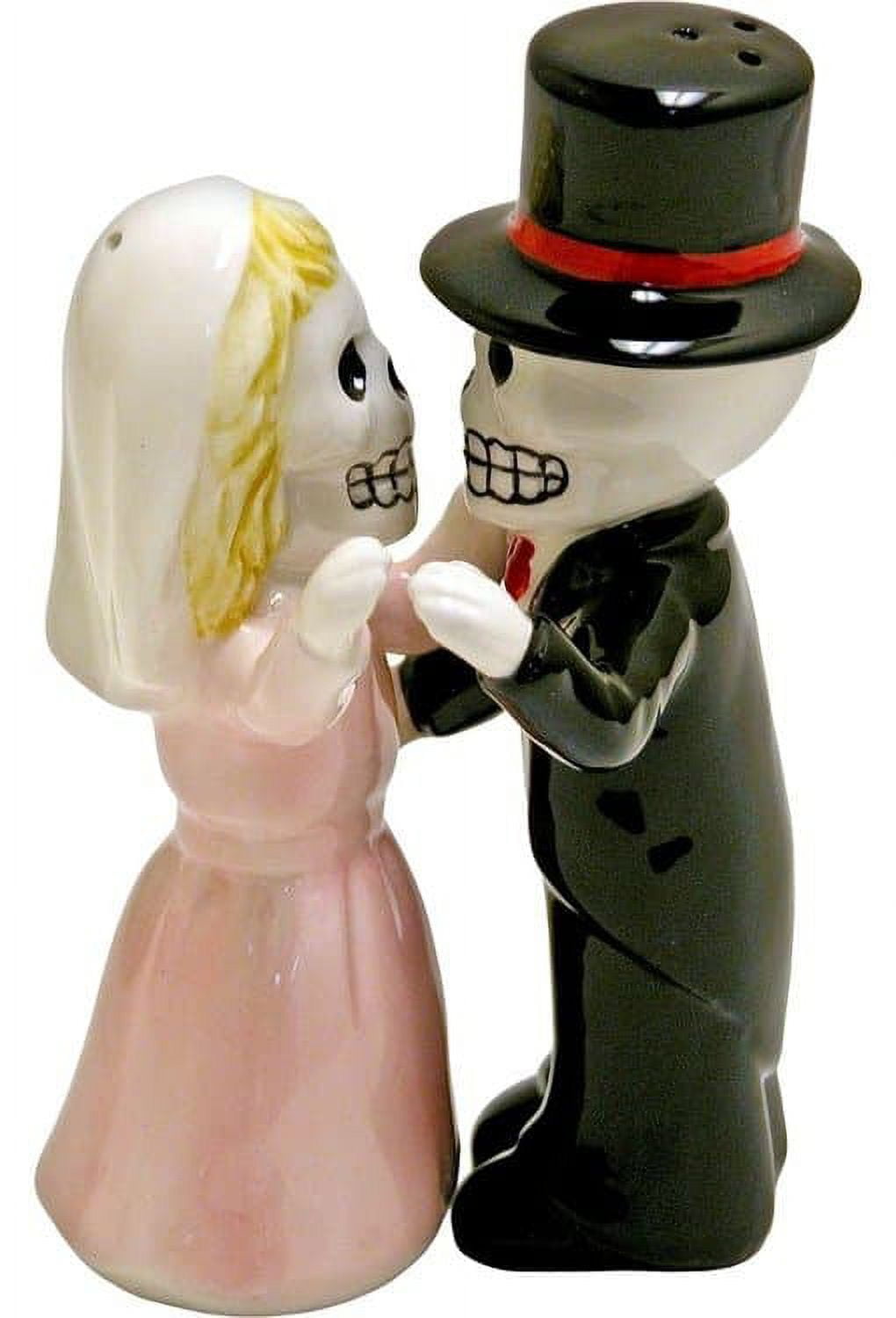 Day Of The Dead Wedding Dance Skeletons Lovers Ceramic Salt Pepper ...