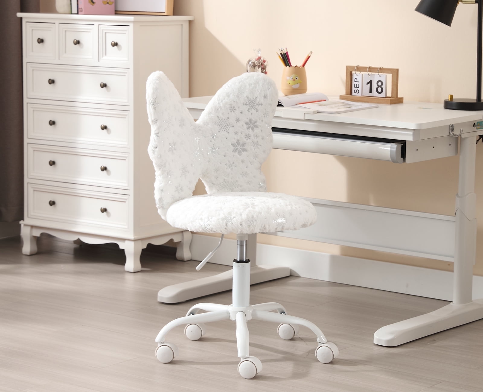 Dayalane Kids Desk Chair, Butterfly Faux Fur Girls Study Chair ...