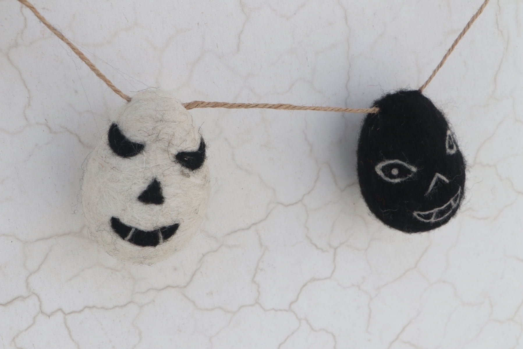 De Kulture Works Premium Wool Felt Skeleton Garland, Halloween Skeleton ...