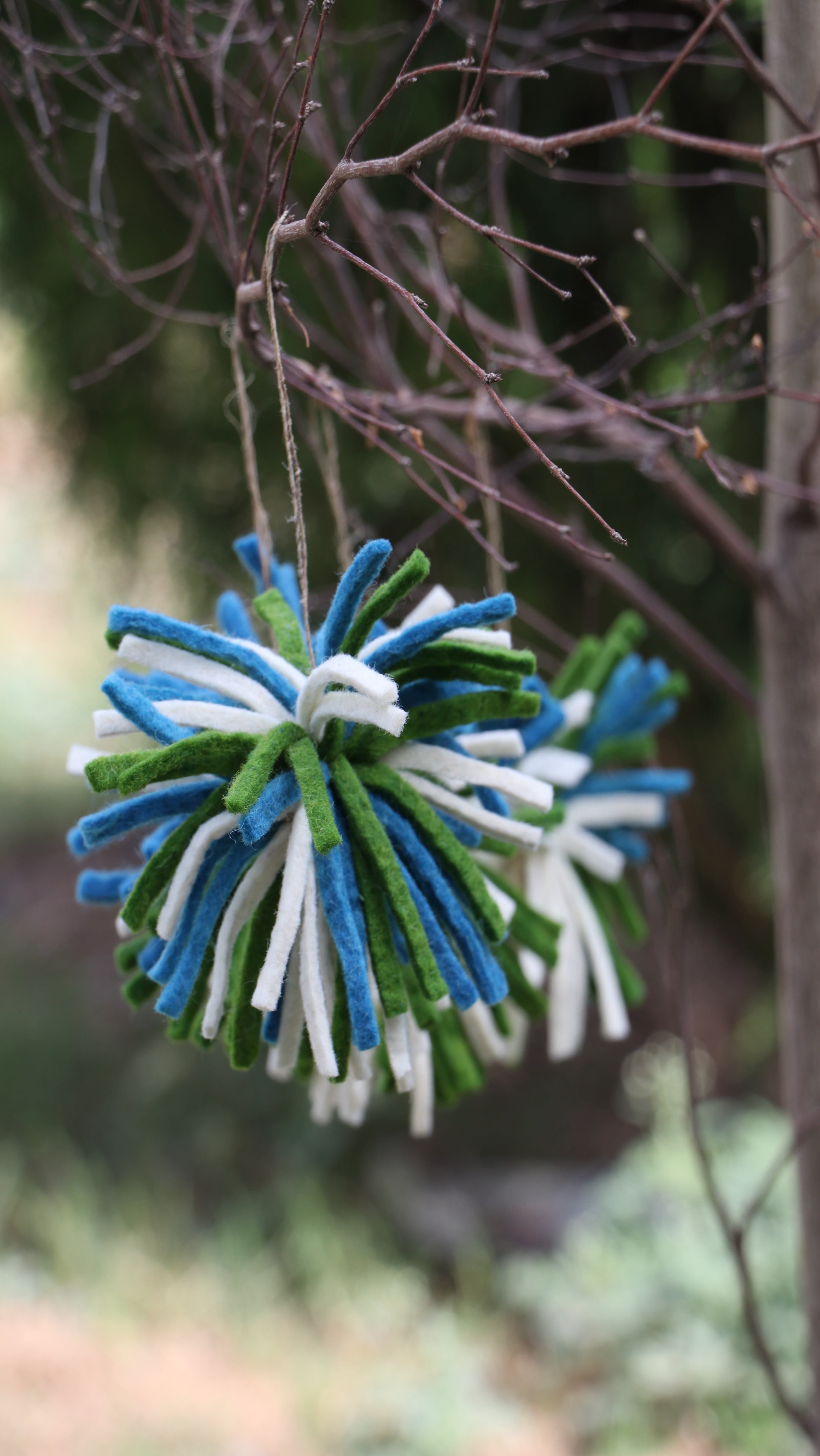 De Kulture Works Wool Felt Chindi Bauble, Set of 4 Eco Friendly Needle ...