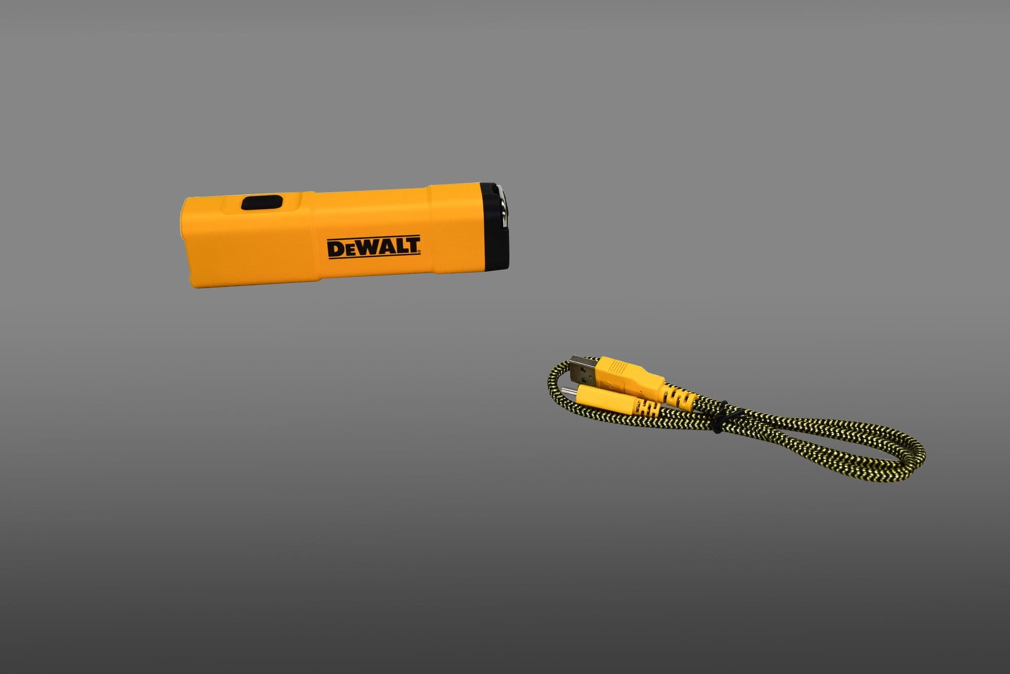 DEWALT Rechargeable USB-C LED Flashlight, 1,000 Lumens, Jobsite Durable ...