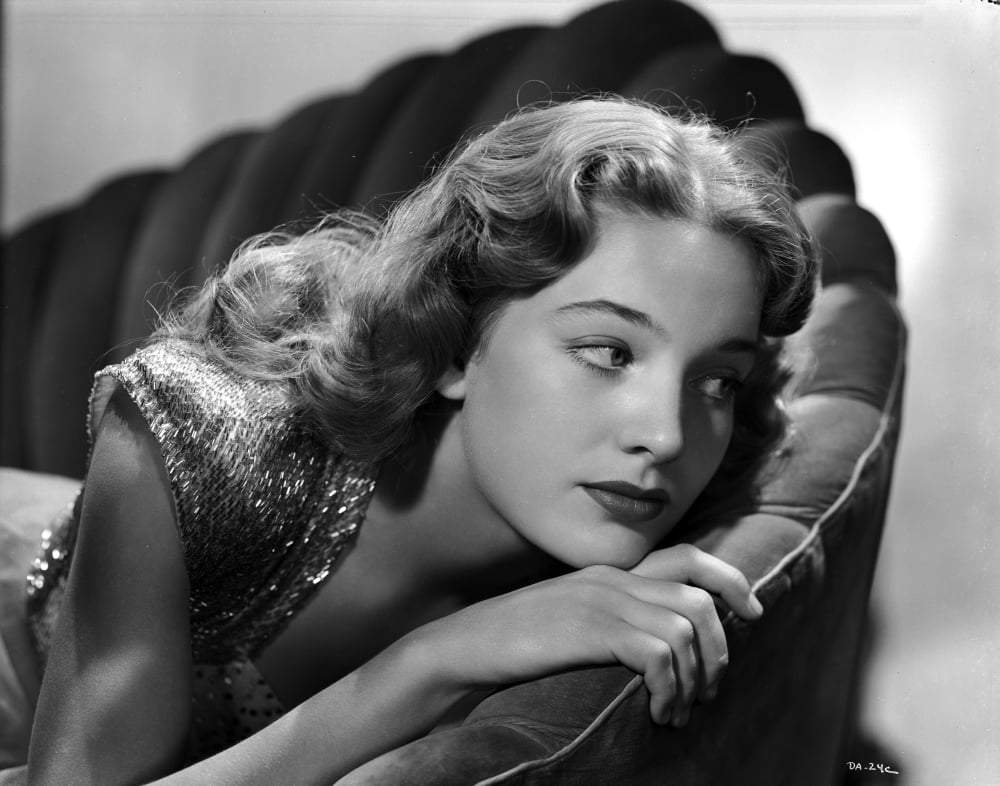 Debra Alden resting on an armchair Photo Print (8 x 10) - Walmart.com