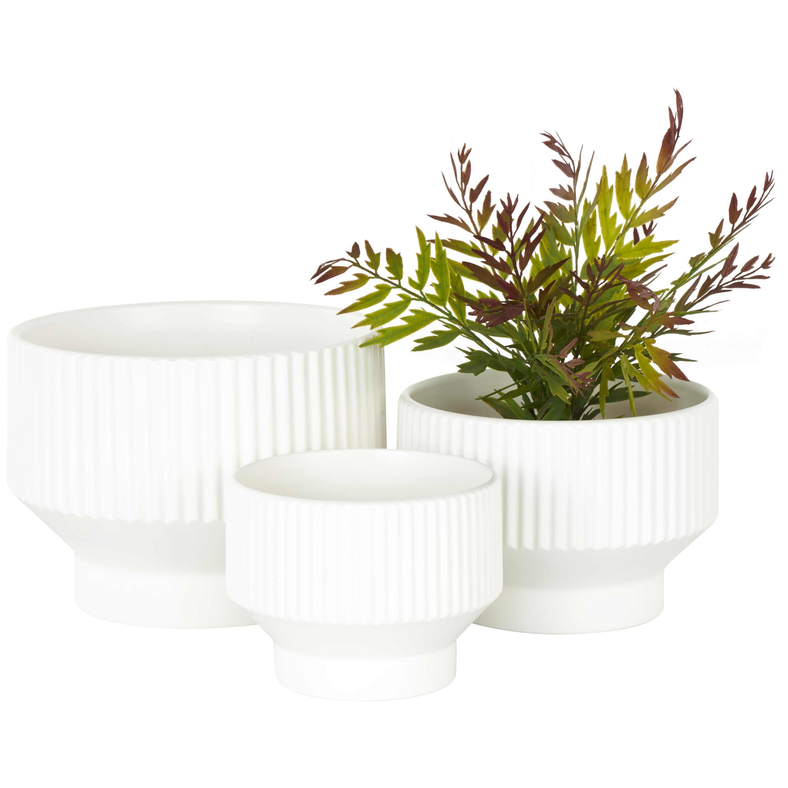 DecMode 10", 8", 7"W Wide White Ceramic Planter with Linear Grooves and ...