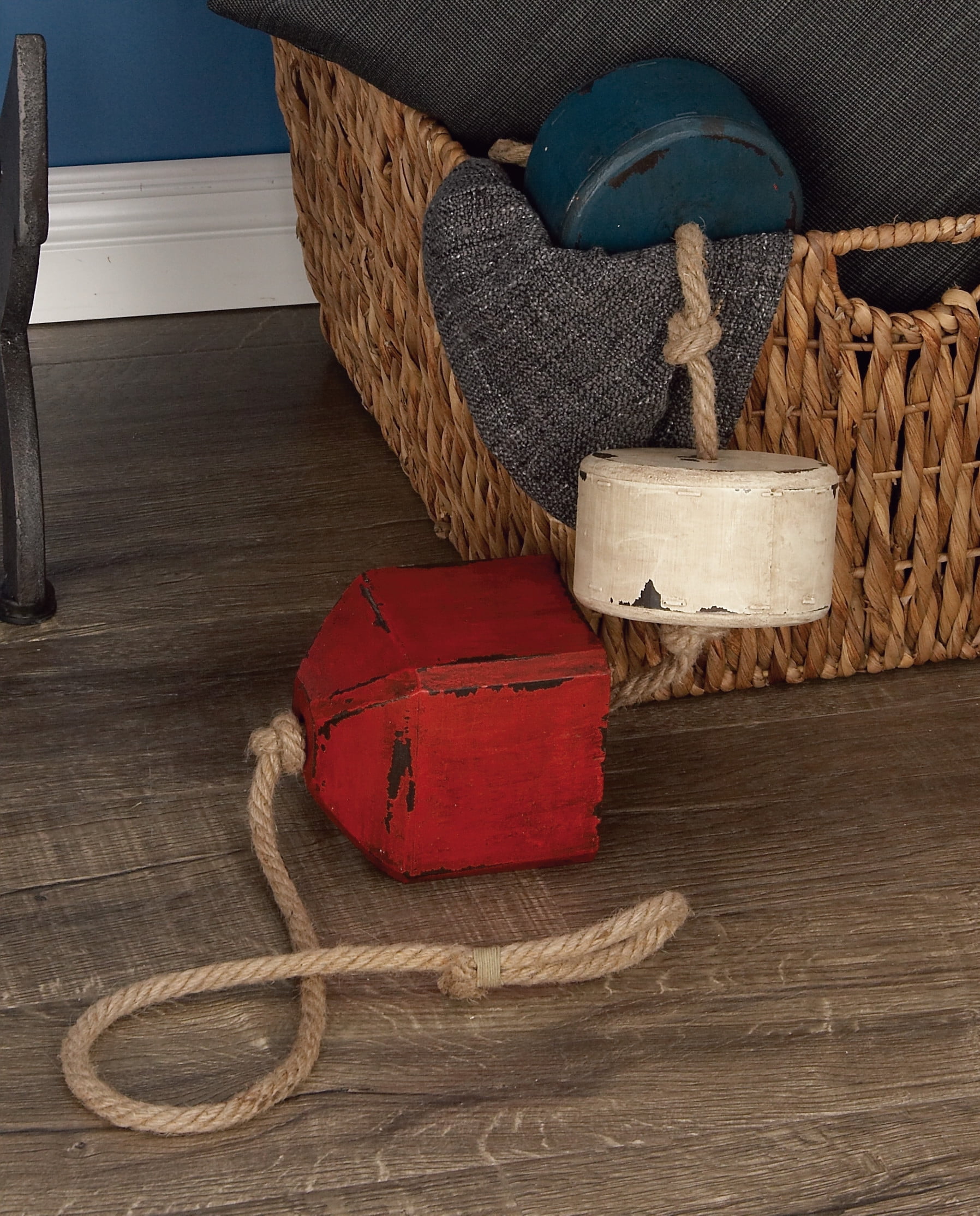 DecMode Coastal 46 x 4 inch distressed pine wood and iron rope float ...