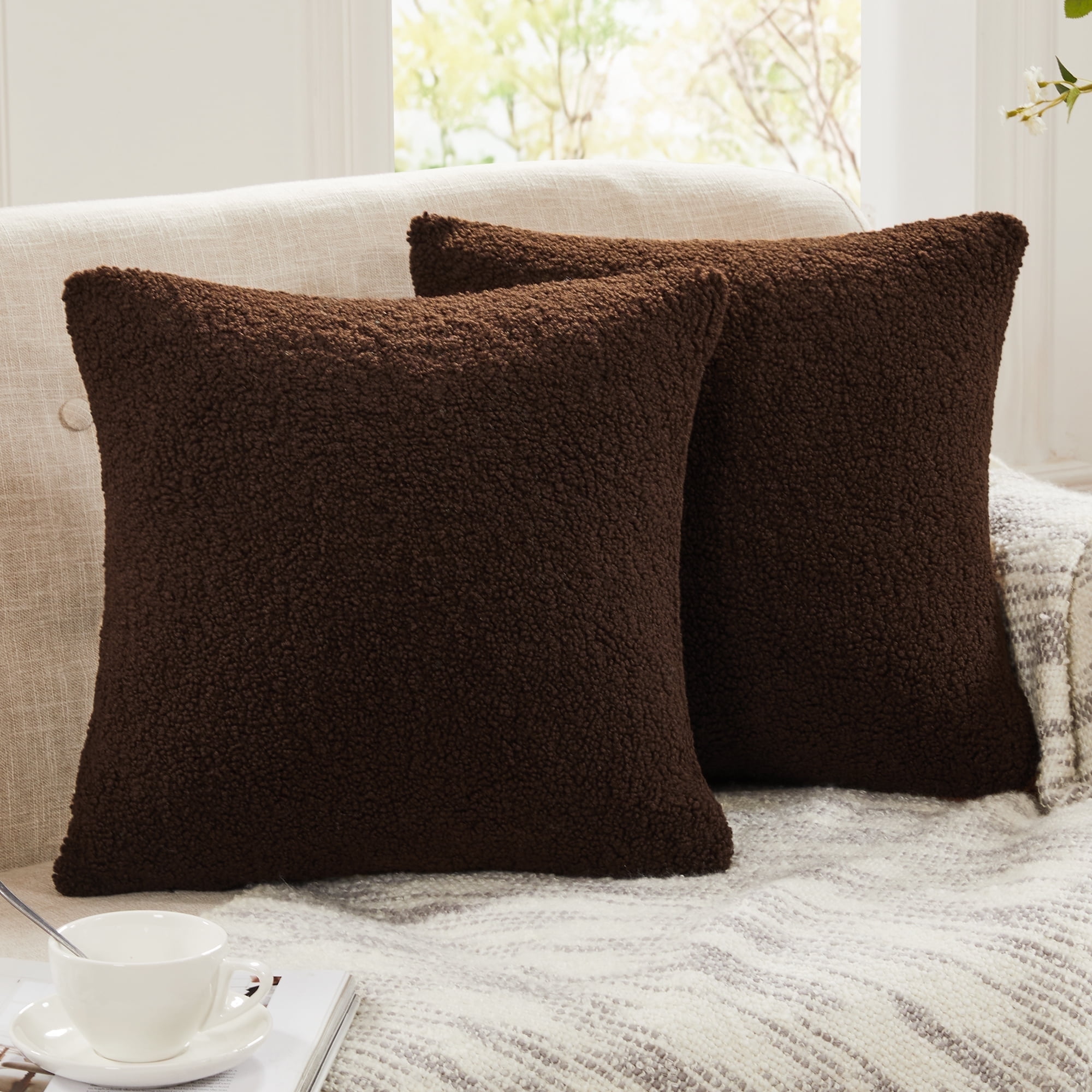 Deconovo Curly Wool Pillow Covers for Sofa, Boucle Textured Throw ...