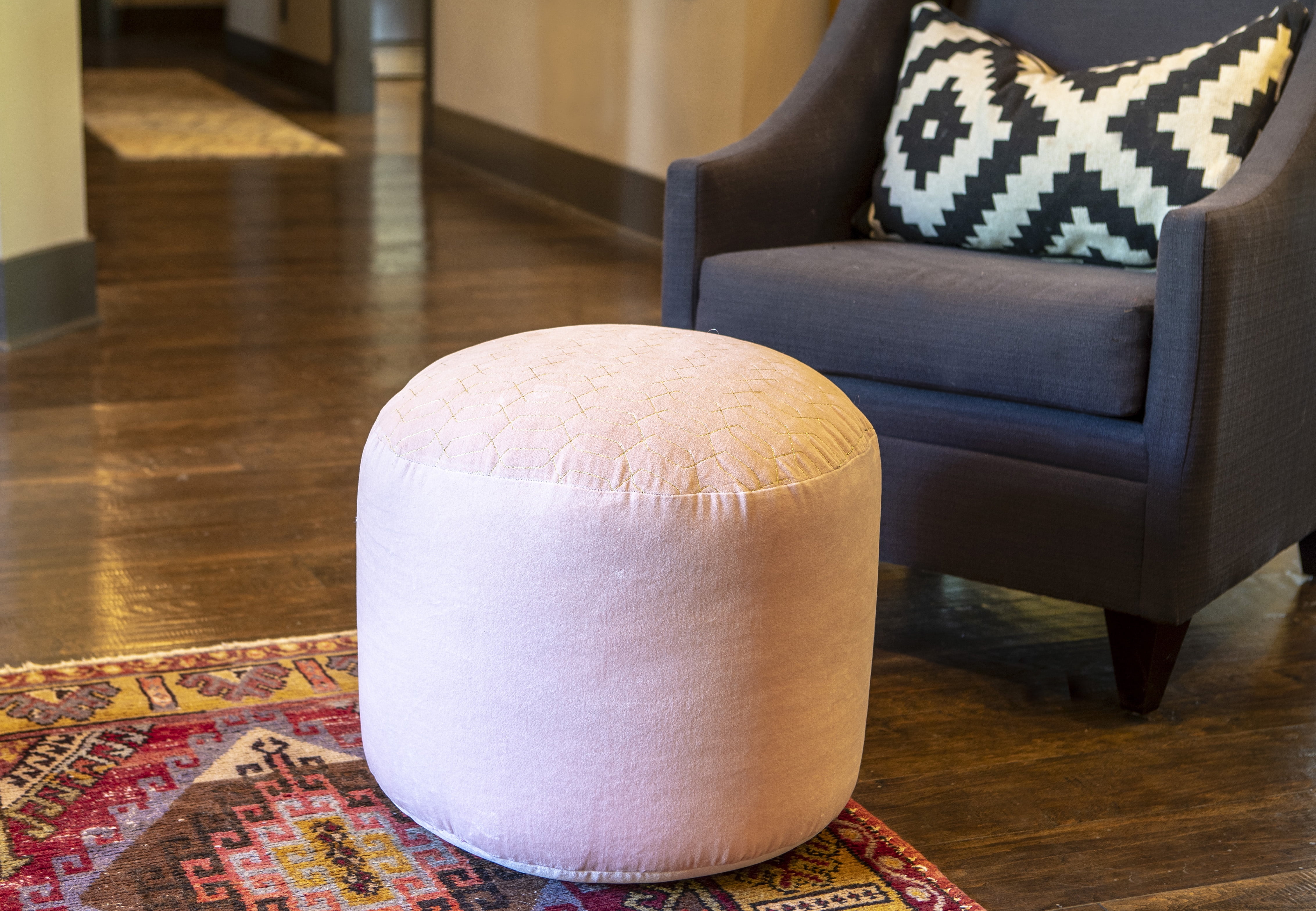 Decor Therapy Round Plush Velvet Pouf, Pink - Walmart.com