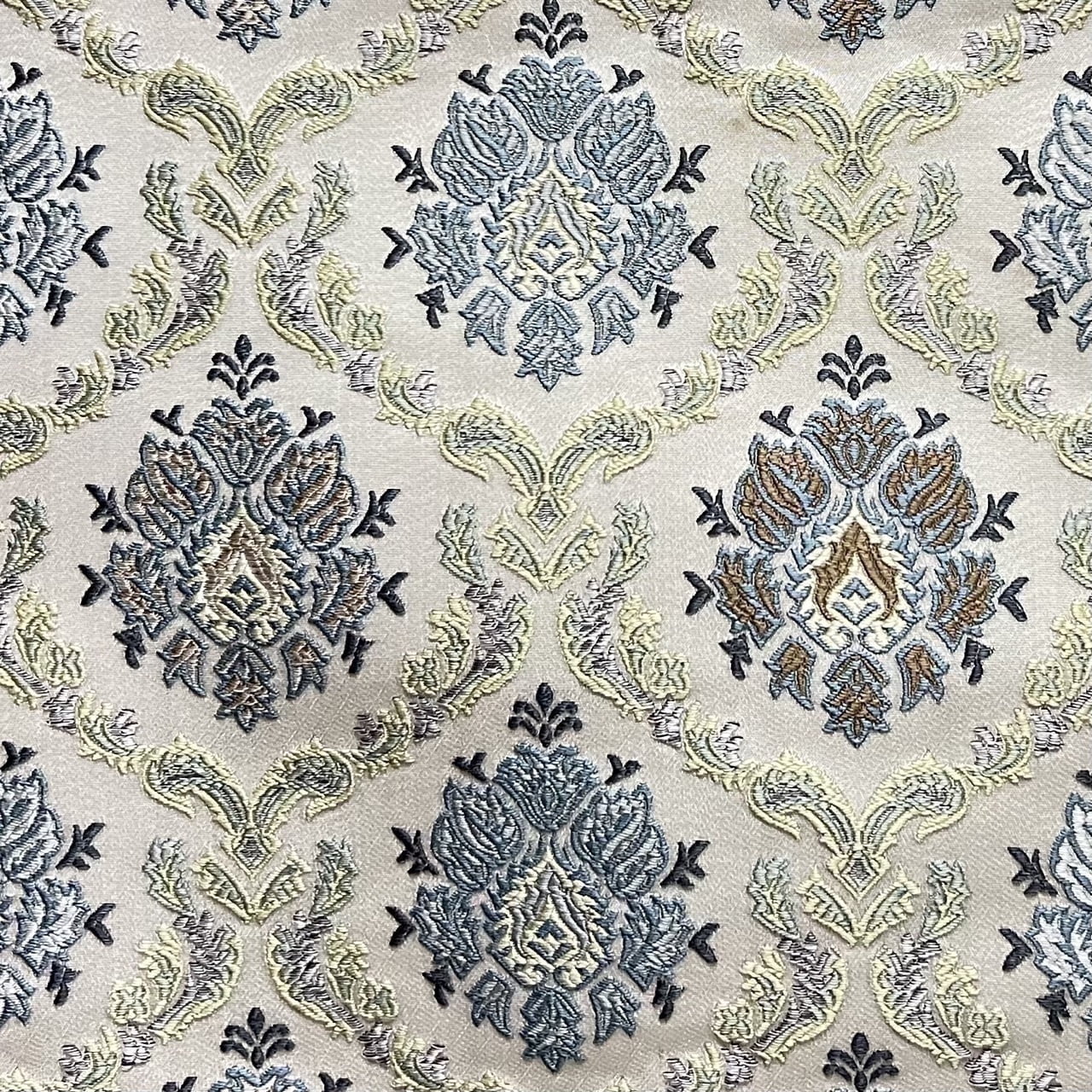 Decora Furnishings Luxurious Woven Jacquard Classic Damask Design ...