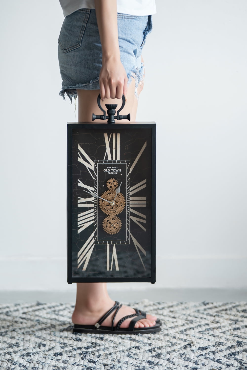 Decorative Black and Gold Roman Numeral Table Clock, Home Decor Gear ...