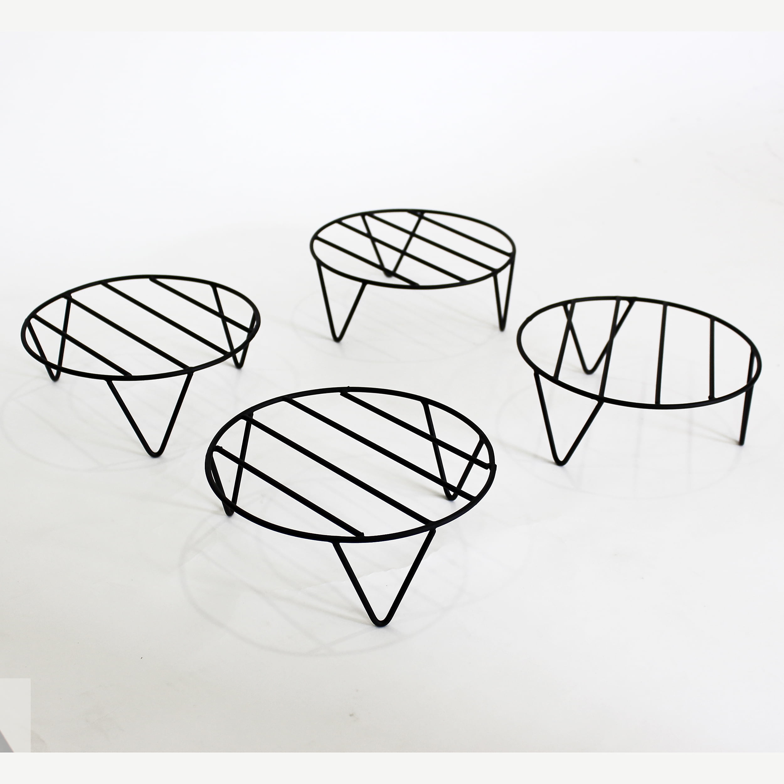 Decorlives Pack of 4 Round Metal Planter Stand - planter stand for ...