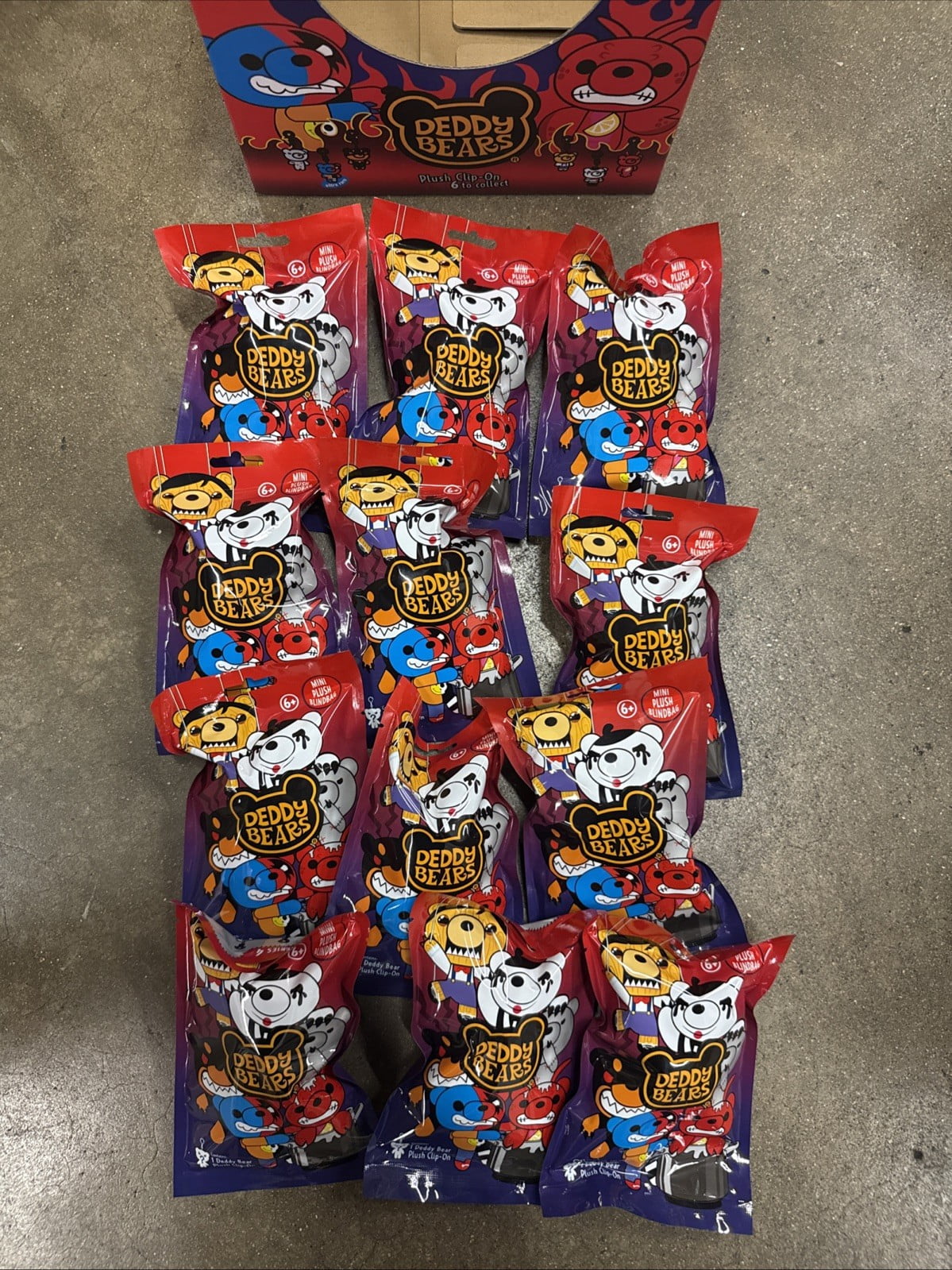 Deddy Bears Series 4 Surprise Mini Plush Clip-On Blind Bags Display ...