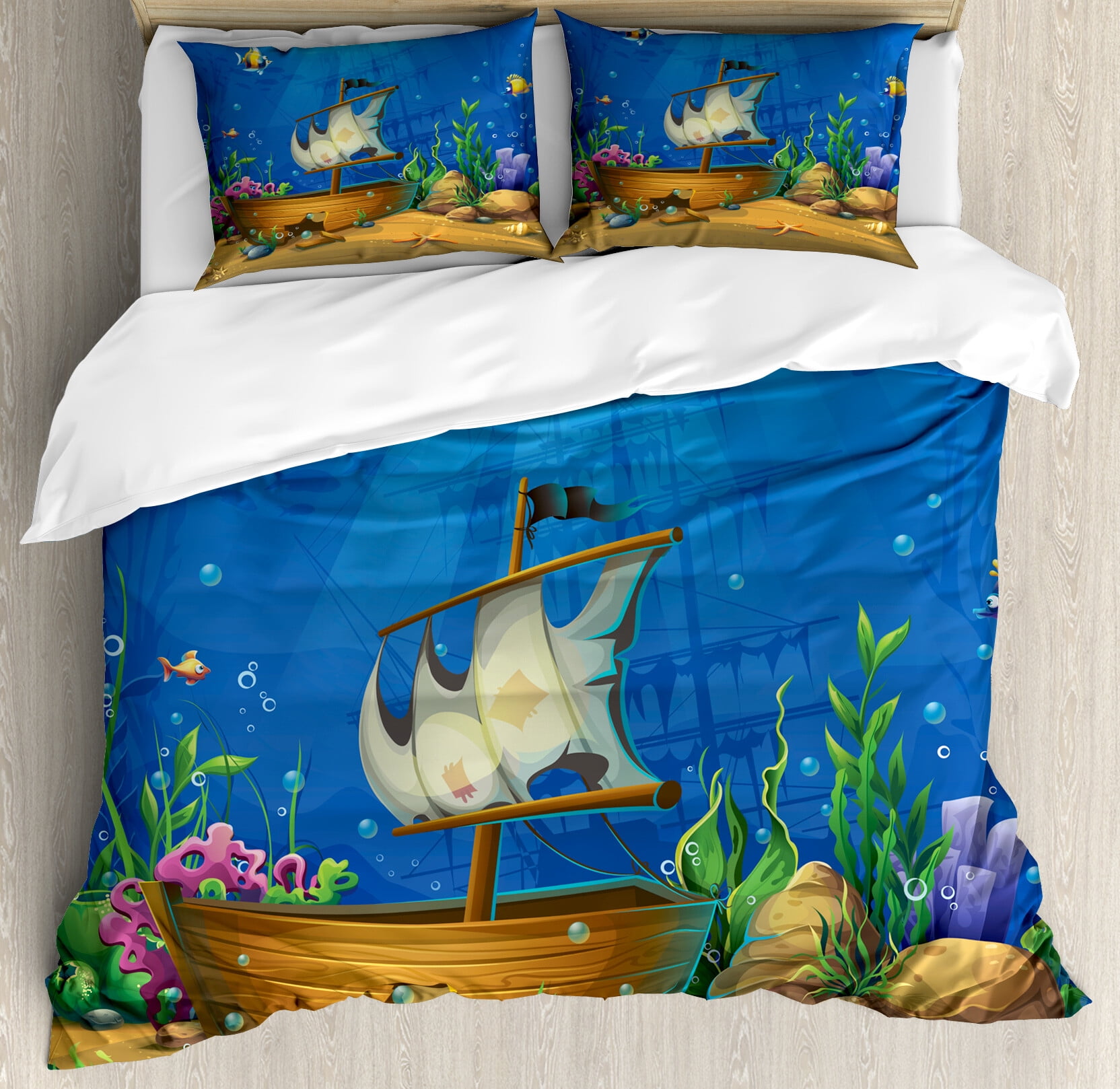 Deep Sea Duvet Cover Set, Undersea World with a Ship Wreck and ...