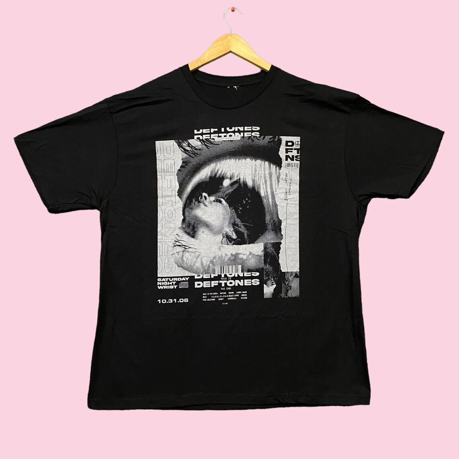 Deftones Saturday Night Wrist Nu Metal Band Tee XLChristmas Gift Shirt ...