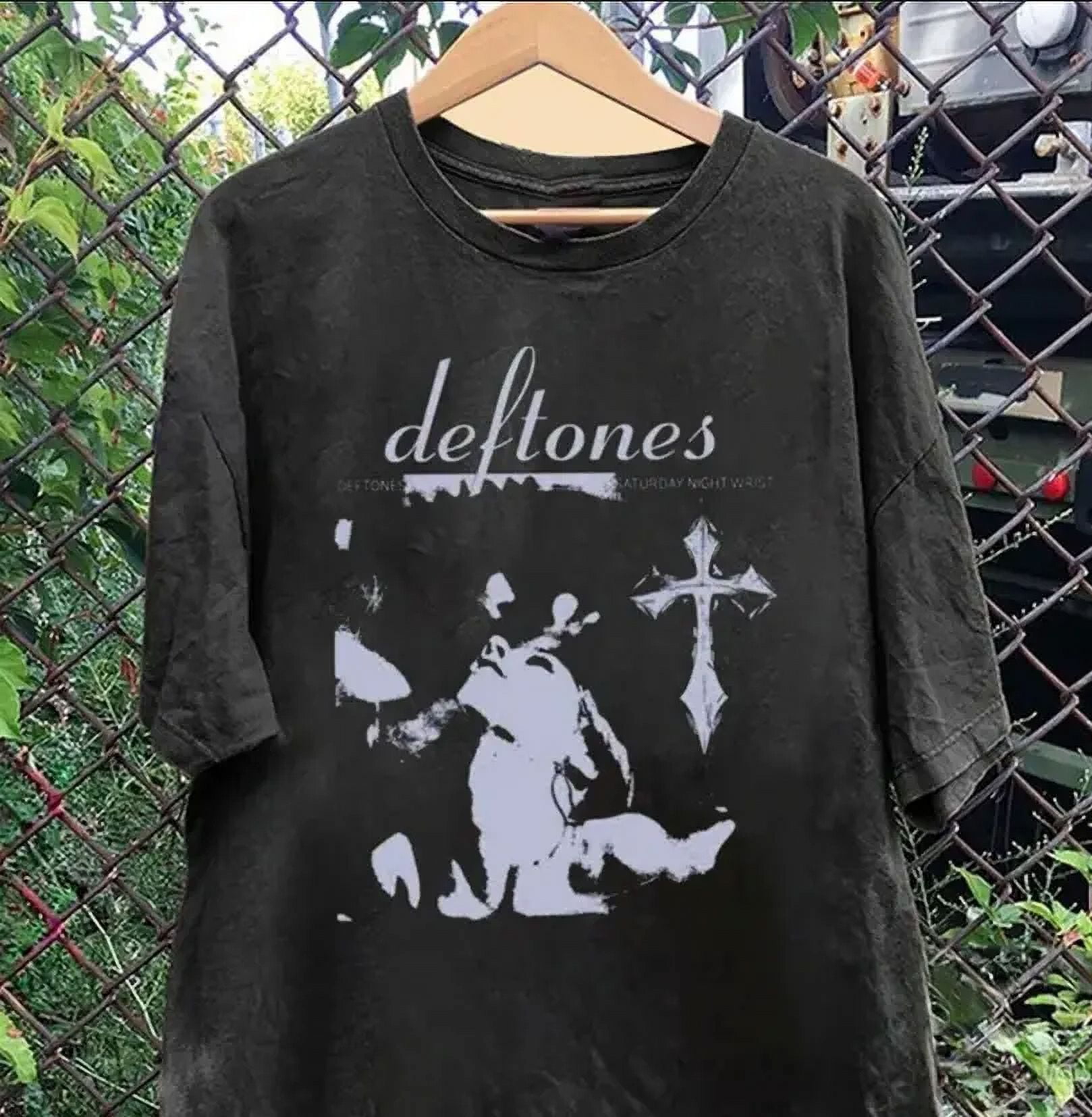 Deftones Saturday Night Wrist Tour Shirt Unisex S-4XL Hot Trending ...