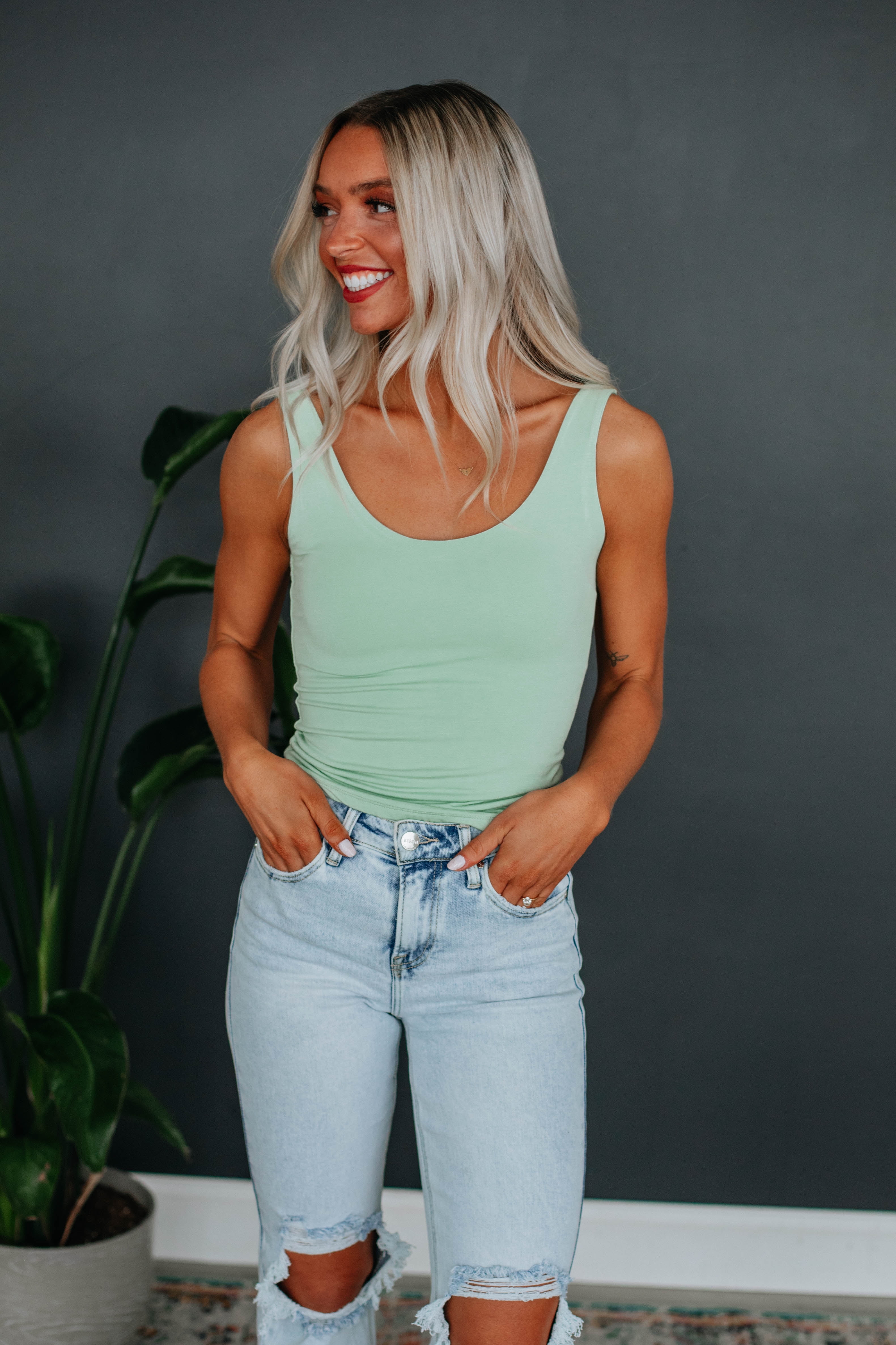 Delta Basic Tank - Pistachio - Walmart.com