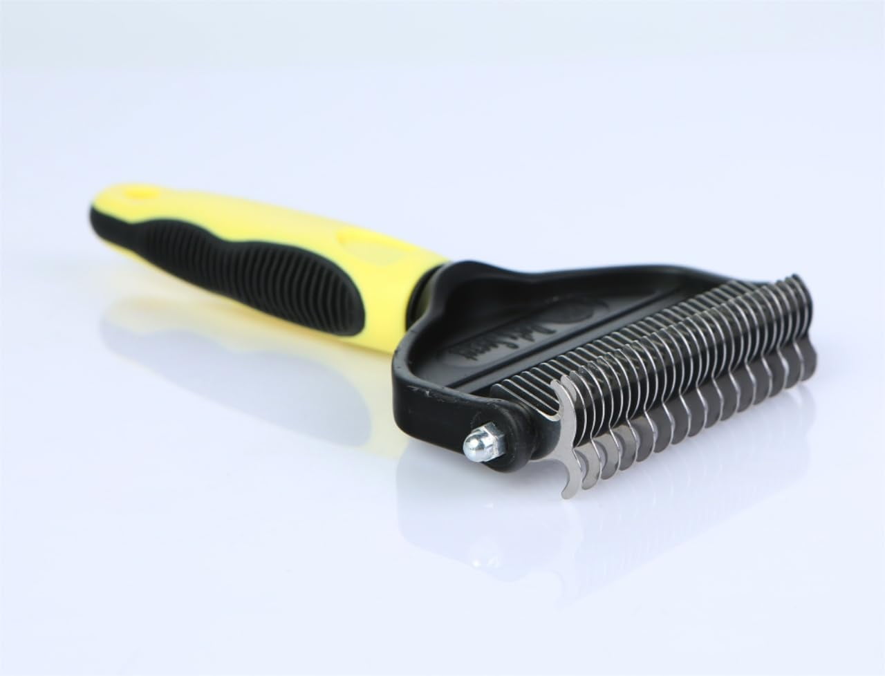 Dematting and Deshedding Comb for Dogs and Cats Grooming Tool - Mat ...