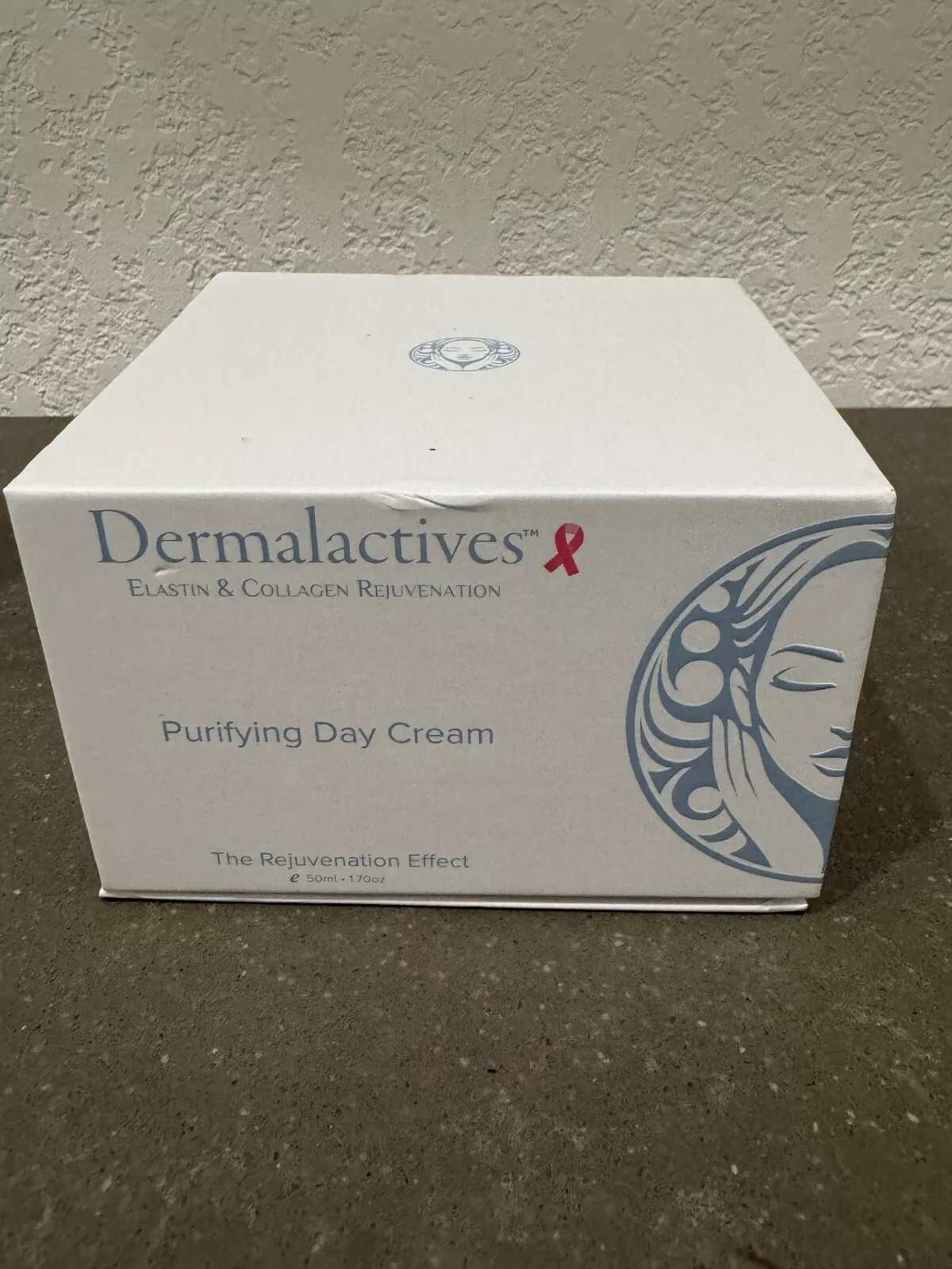 Dermalactives Purifying DAY CREAM The Rejuvenation Effect Full-size 1. ...