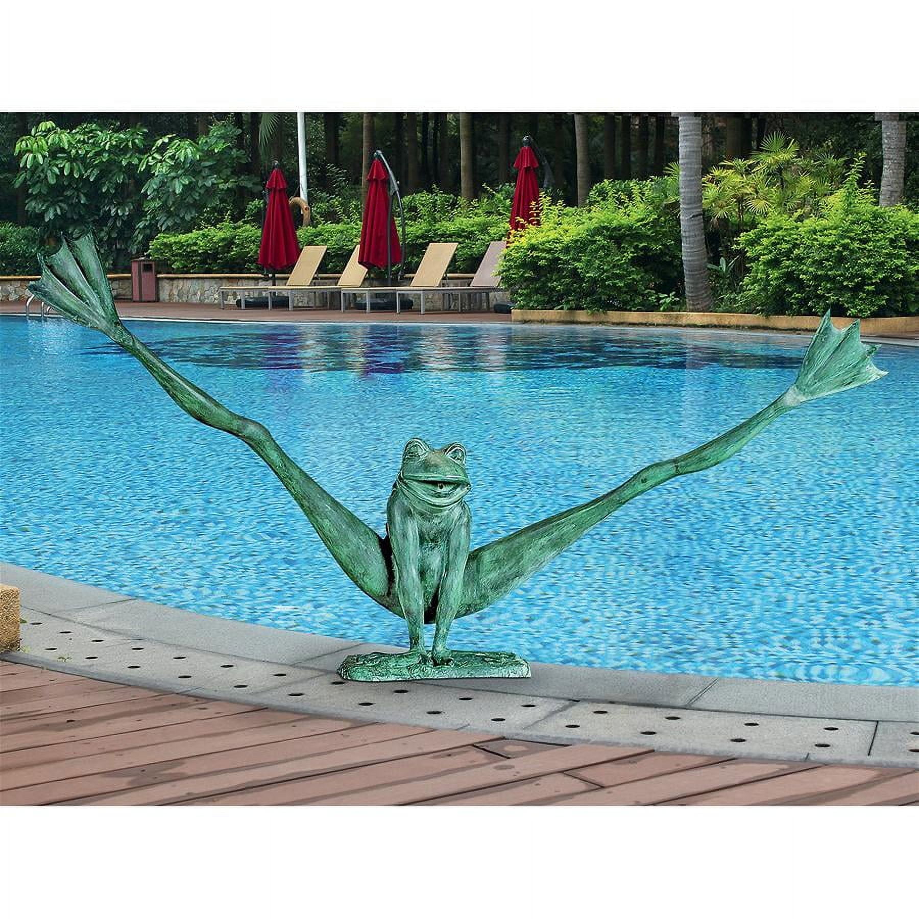 Design Toscano Crazy Legs, Leap Frog Bronze Garden Statue: Giant ...