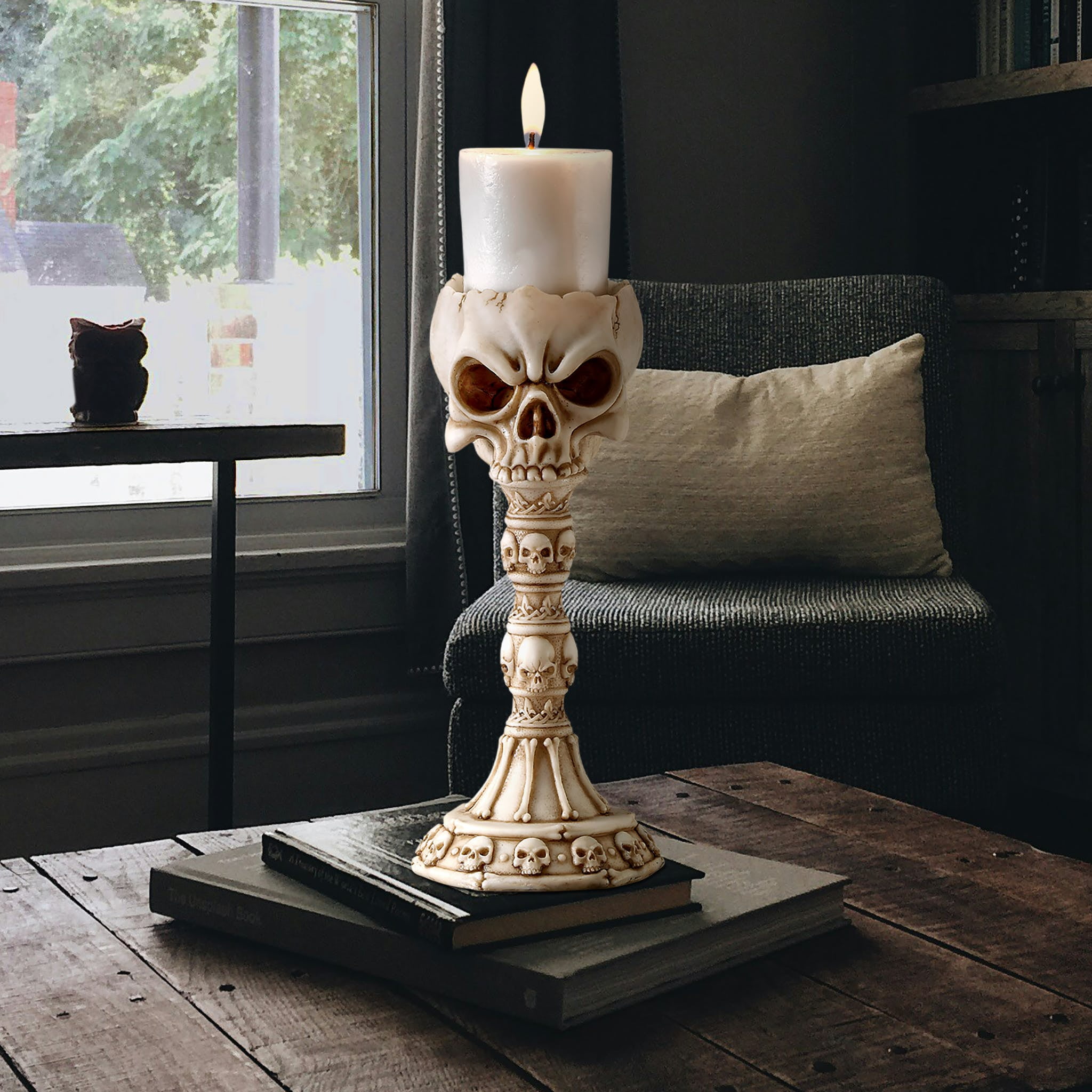 Design Toscano Skullduggery Skull and Sculptural Candlestick - Walmart.com