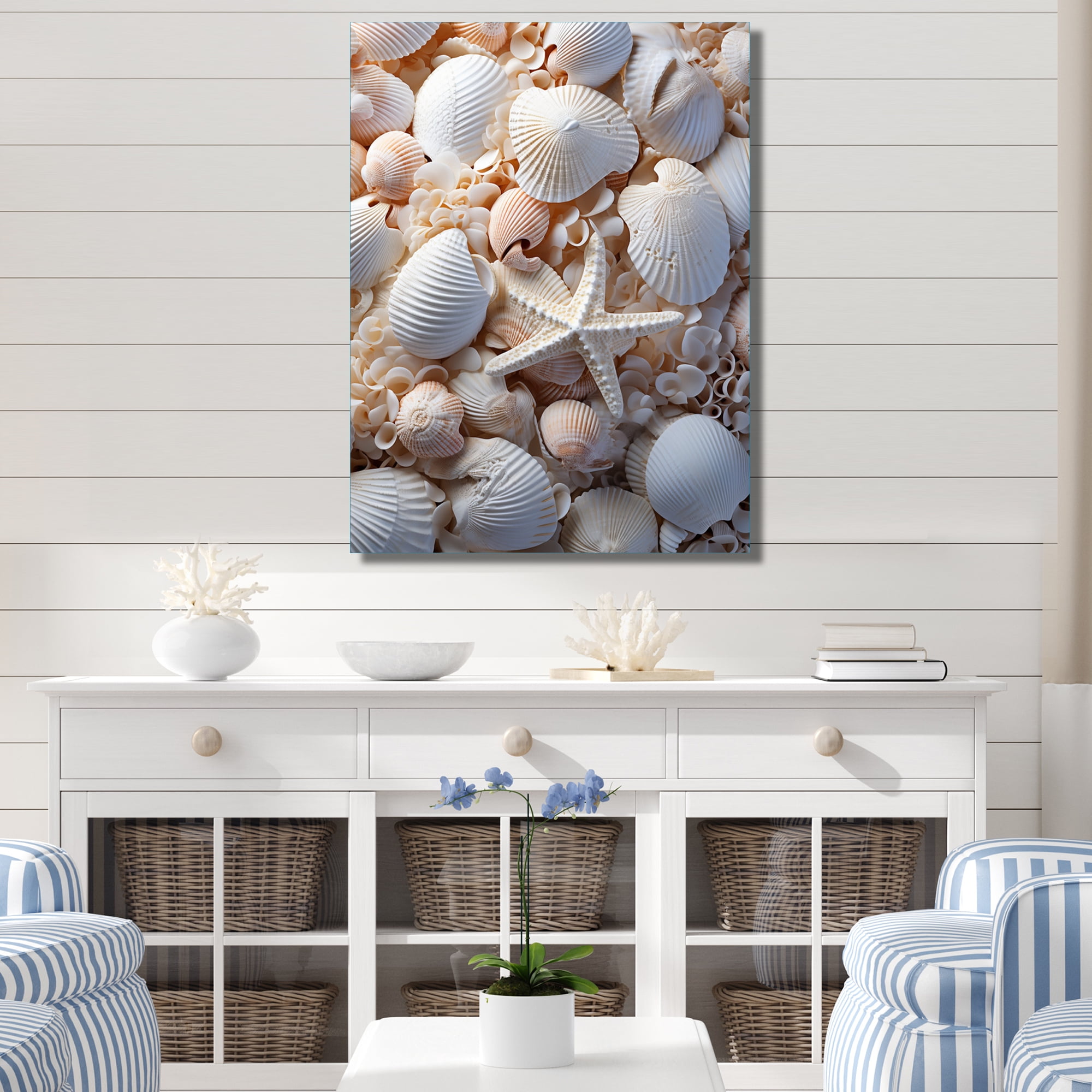 Designart "Beach Photo Seashell composition IX" Animals Metal Art ...