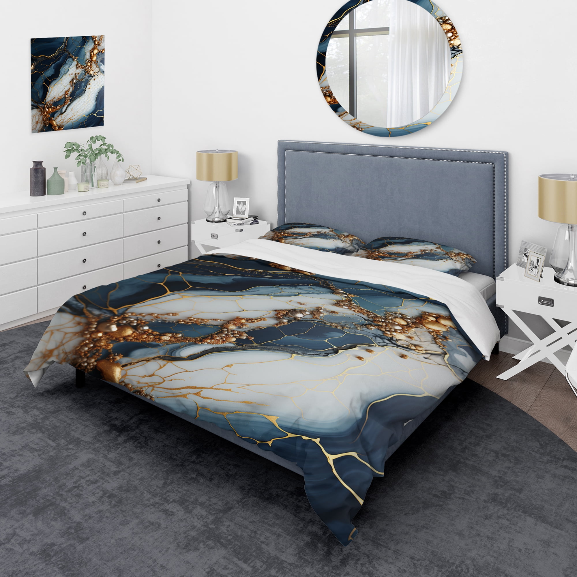 Designart "Geode Art in Gold and Blue III" Abstract Liquid ink Bedding ...