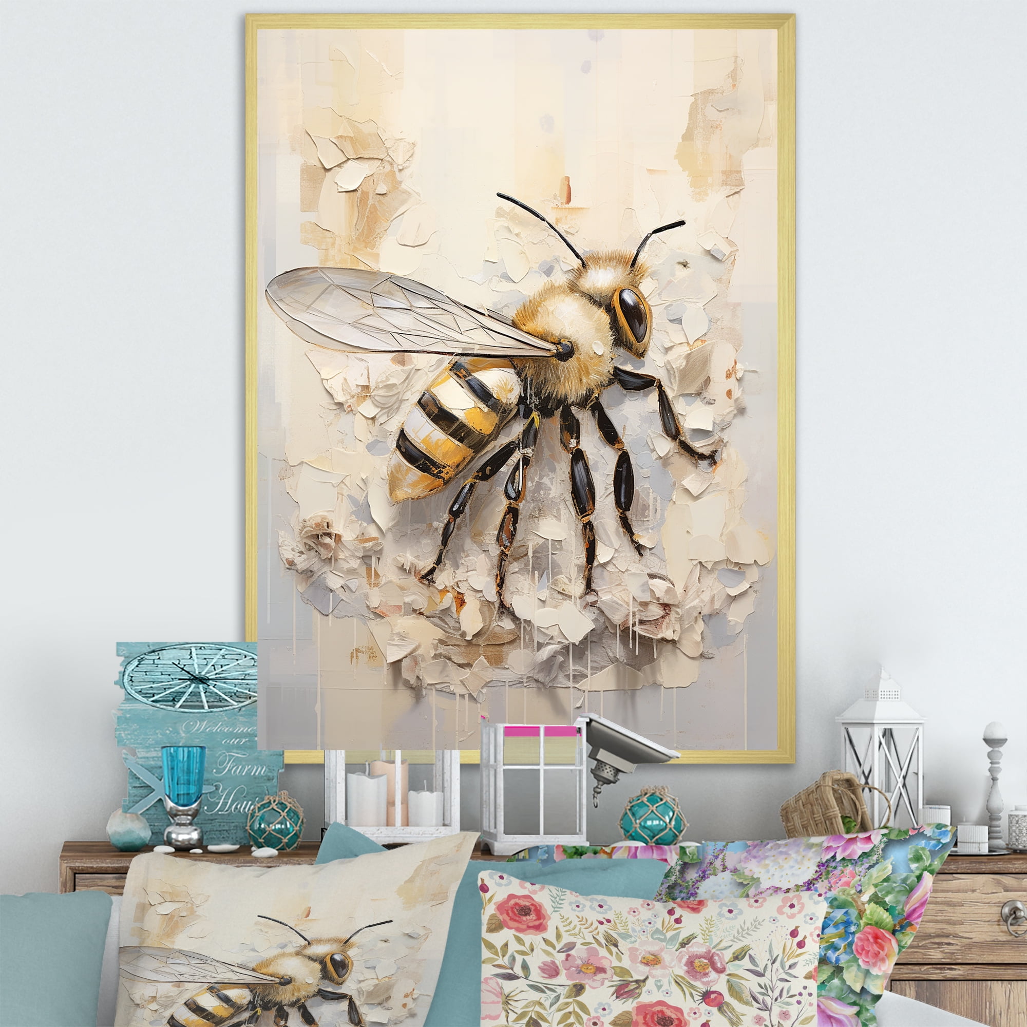 Designart "Minimalist Buzzing Bee Art I" Animals Bee Picture Framed ...