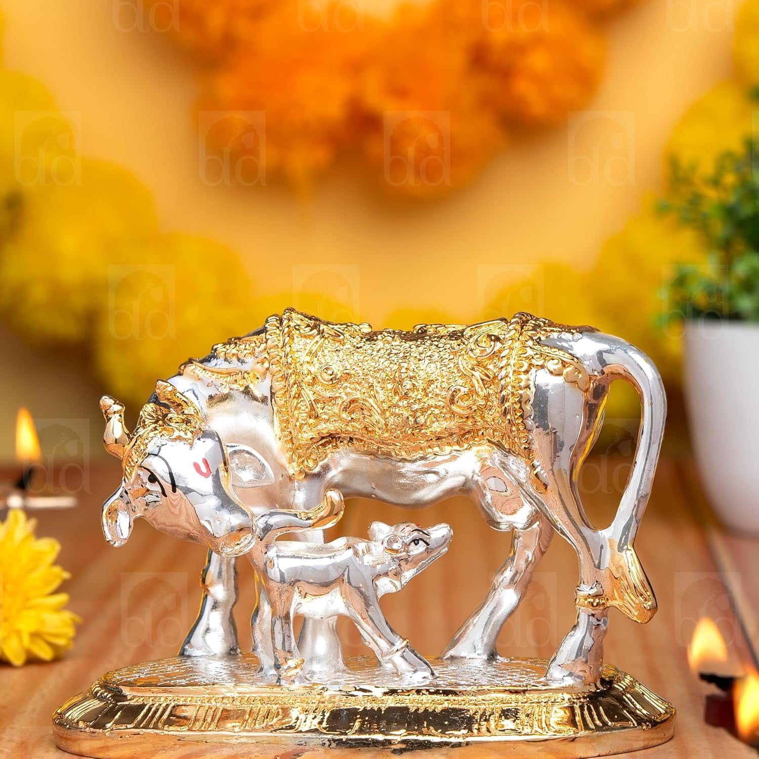 Dev Darbaar Vastu Kamdhenu Cow with Calf Idol Gold Silver Plated Kamdhenu Cow Calf Idol ...