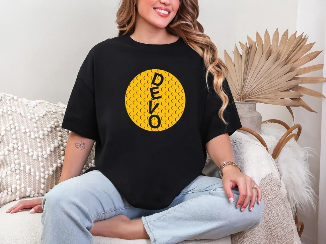 Devo Iconic Tour Poster Style Retro Music Band T-shirt, for men & women ...