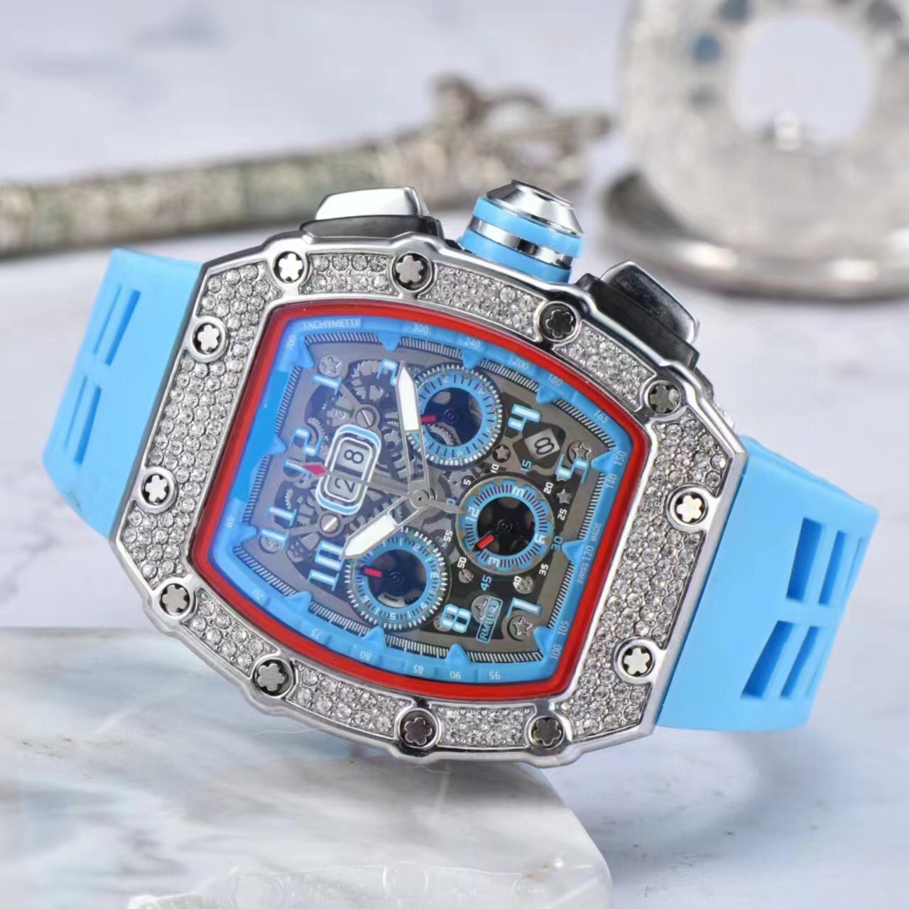 Diamond-Embedded Business Men's Table Fashion Barrel-Shaped Six-Pin ...