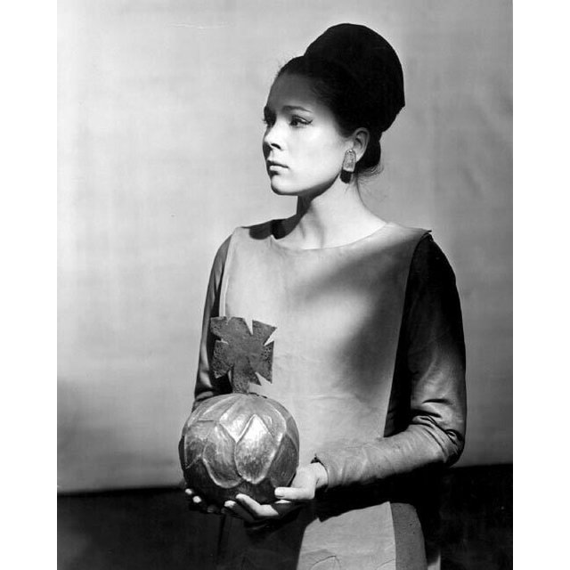 Diana Rigg as Mrs Peel The Avengers TV series holding mysterious ball ...