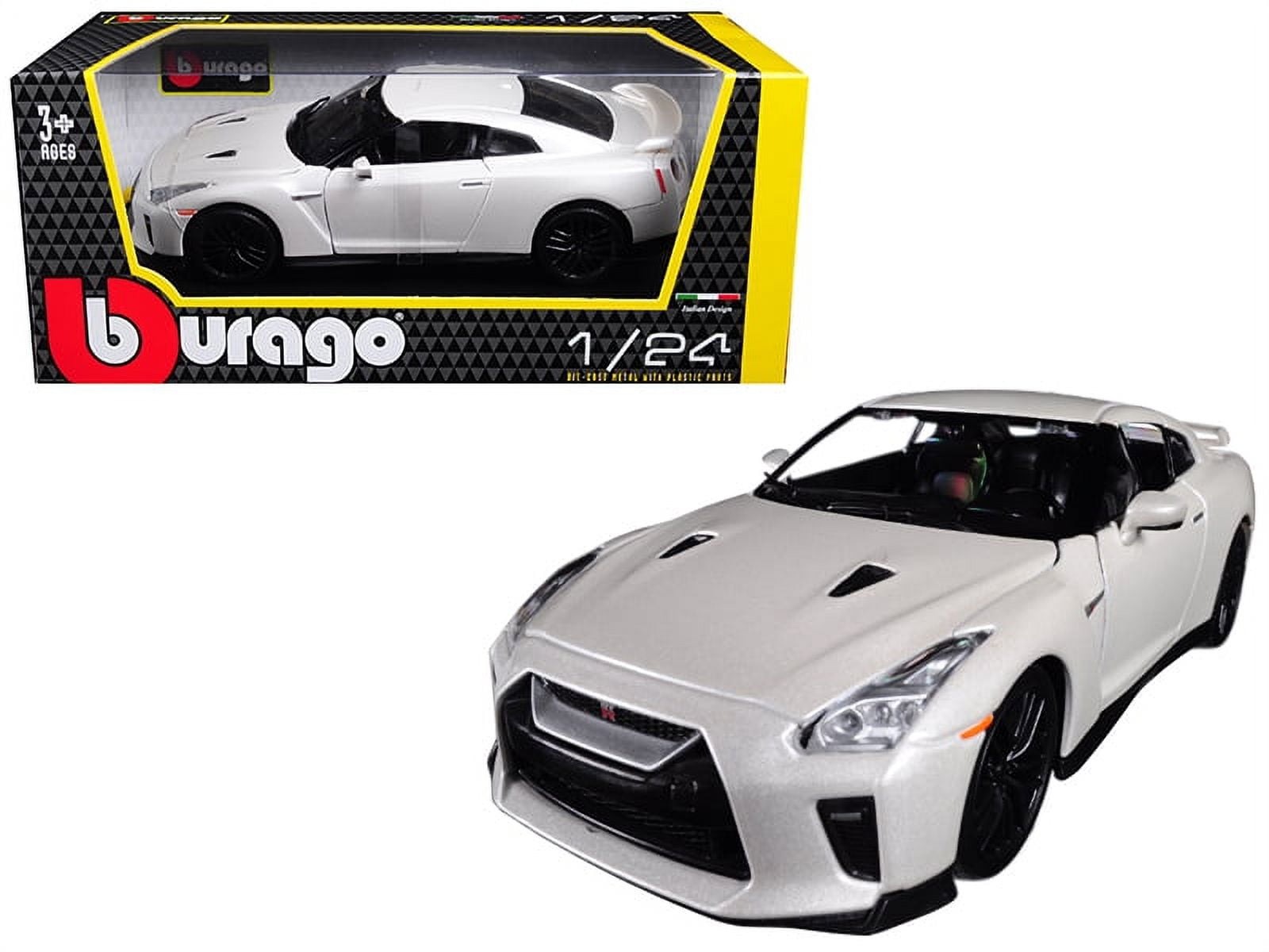 Diecast 2017 Nissan GT-R R35 White 1/24 Diecast Model Car From Bburago ...