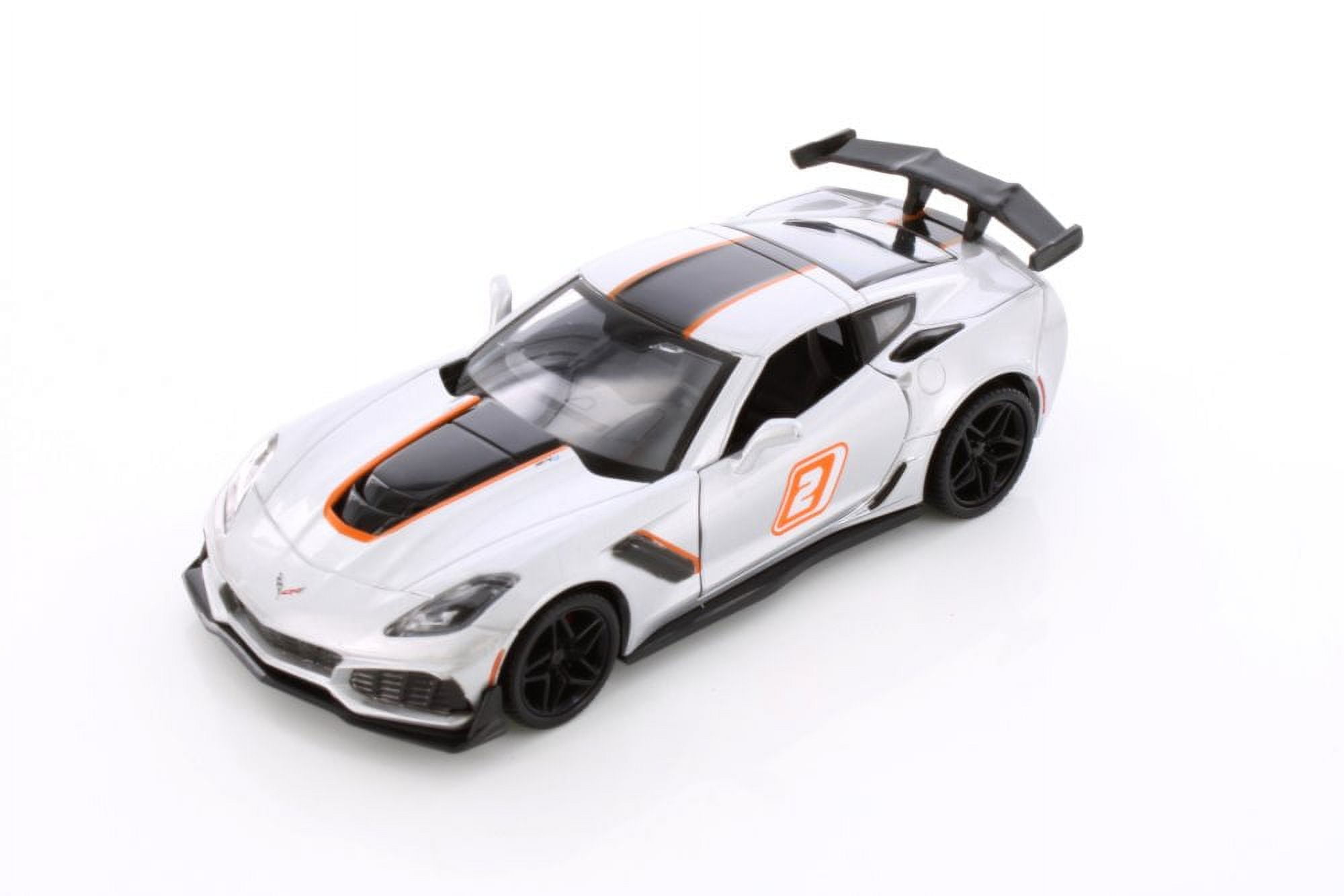 Diecast Car w/Display Case - 2019 Chevy Corvette ZR1, Silver ...