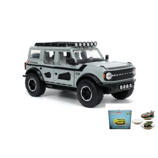 Diecast Car w/Display Turntable - 2021 Ford Bronco, Gray - Jada Toys ...
